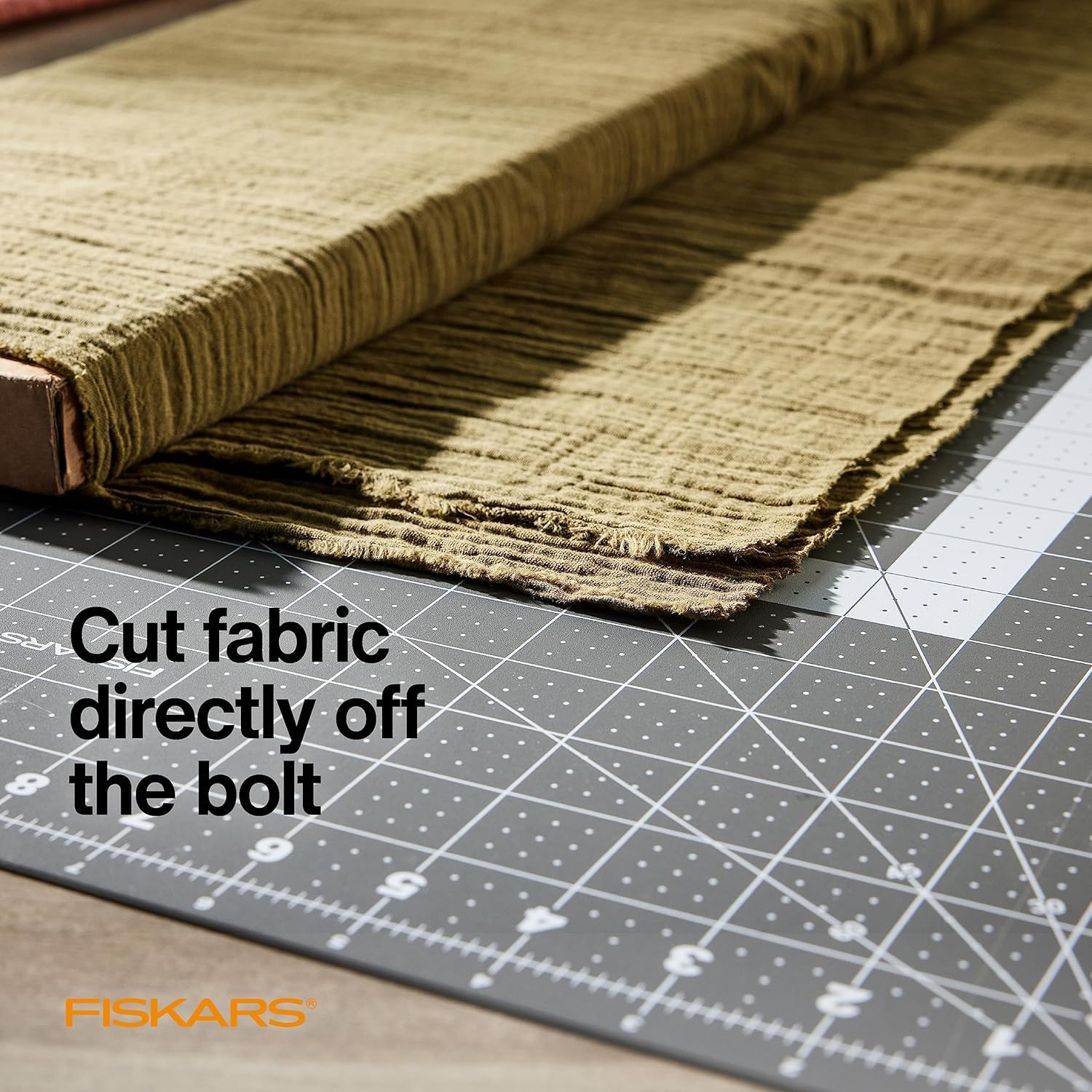 Fiskars 12-83717097J Self Healing Rotary Cutting Mat, 18x24, Gray
