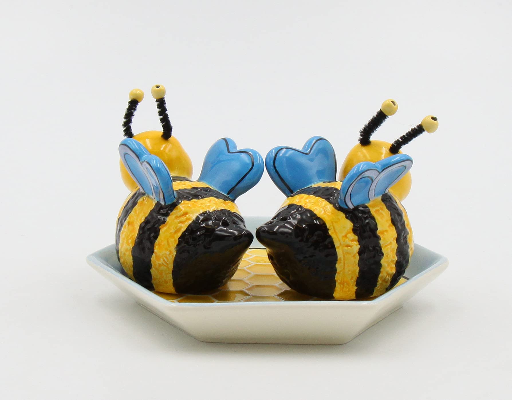 Appletree 2-Inch Ceramic Bee Salt and Pepper with Honeycombed Tray, Yellow