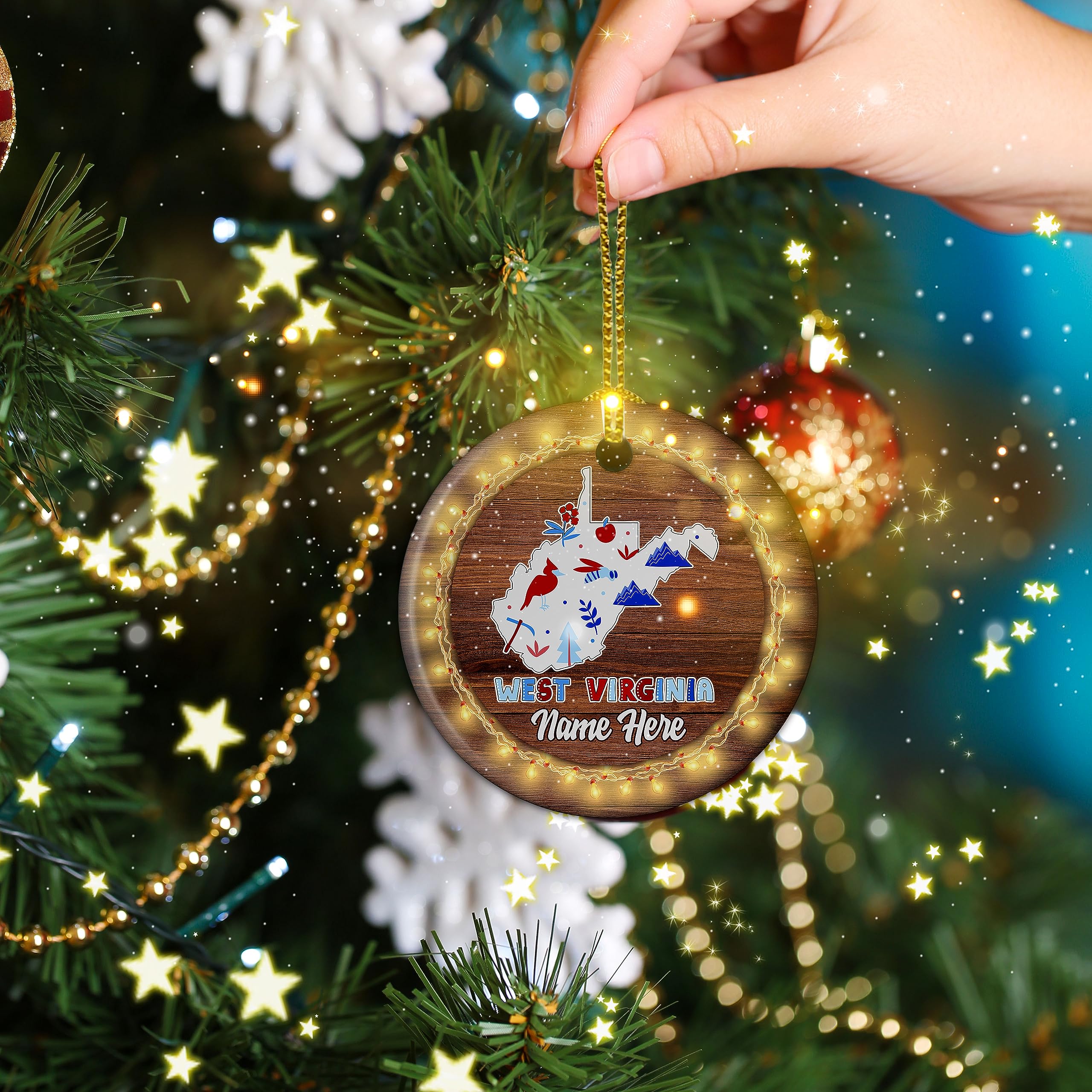 Prezzy Personalized West Virginia Christmas Ornaments Travel Souvenir Gift for Men Women Family Hanging Xmas Tree Decorations for Home Decor West Virginia Gifts Circle Ceramic Ornament 3'' Keepsake