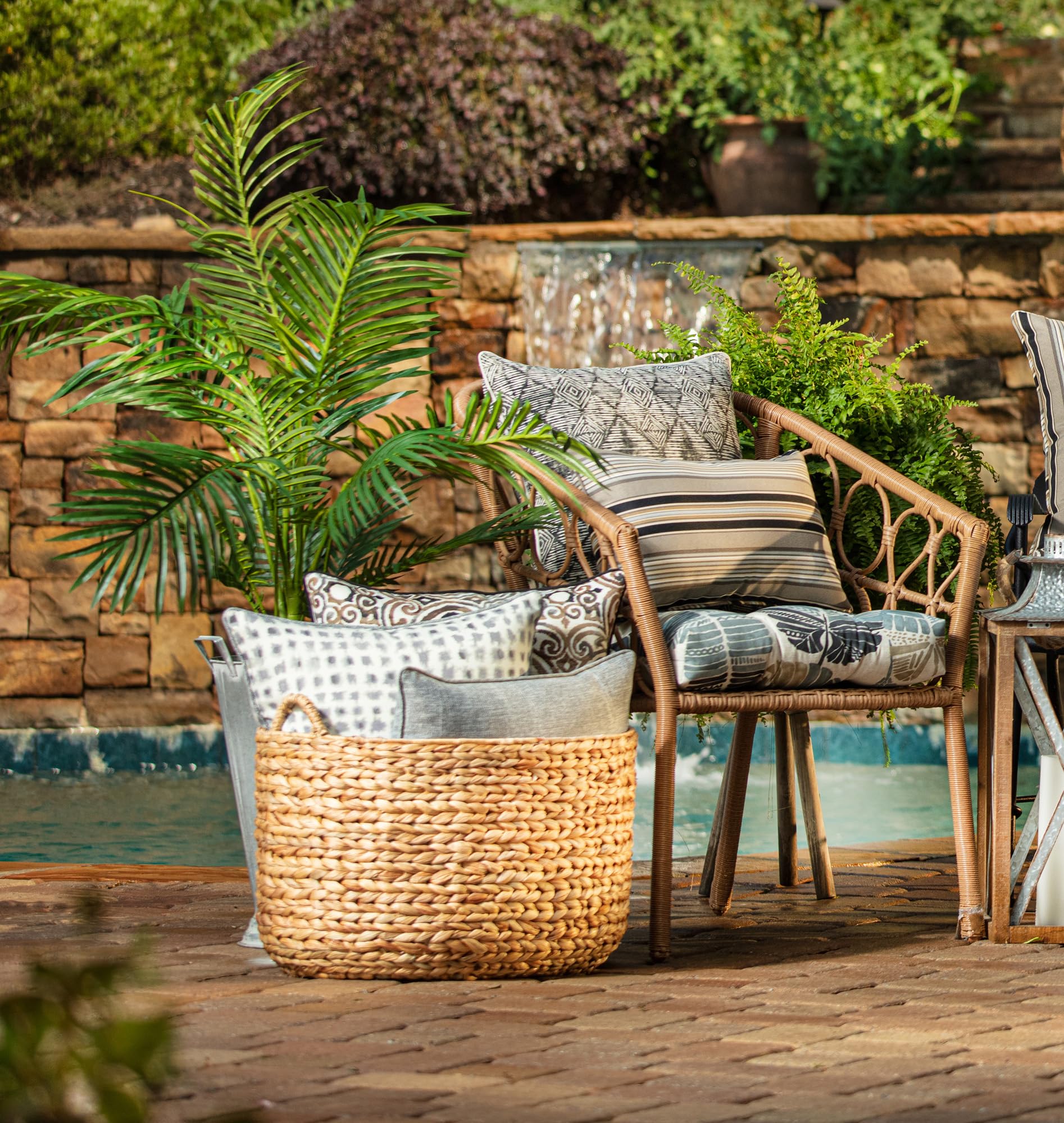 Pillow Perfect Outdoor/Indoor Getaway Stripe Onyx Oversized Lumbar Pillows, 24.5" x 16.5", Black, 2 Count