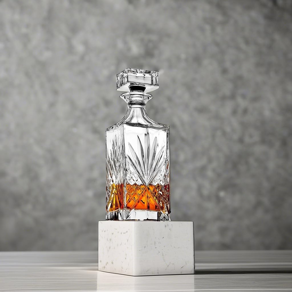 Godinger Dublin Whiskey Decanter.