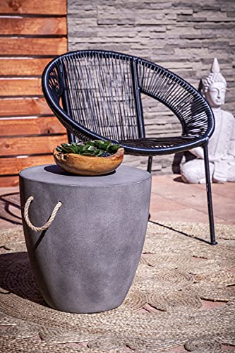 Deco 79 Contemporary Plastic Rattan Oval Outdoor Chair, 29" x 23" x 30", Black