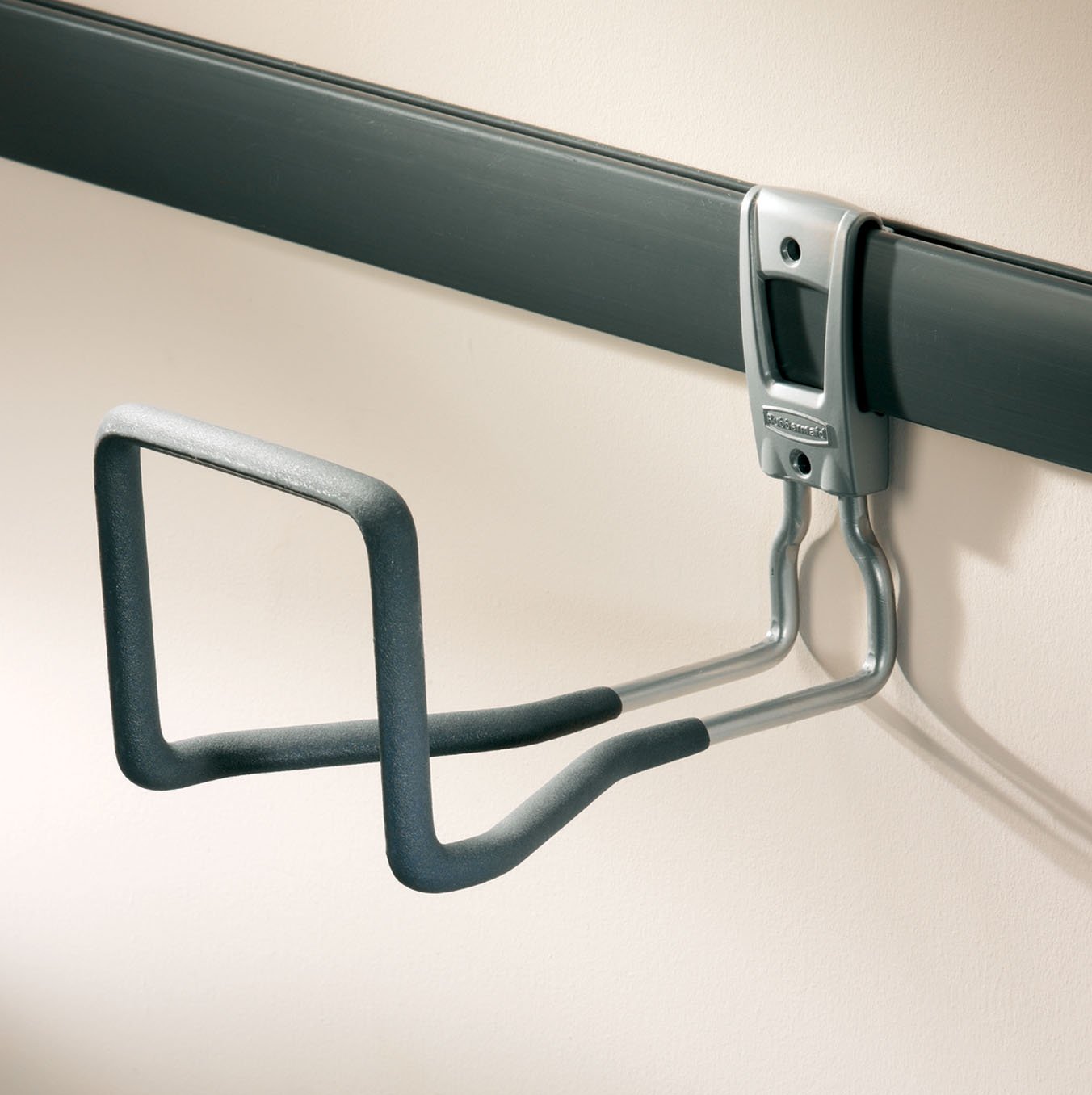 Rubbermaid FastTrack Garage Storage System Hose Hook 1785478