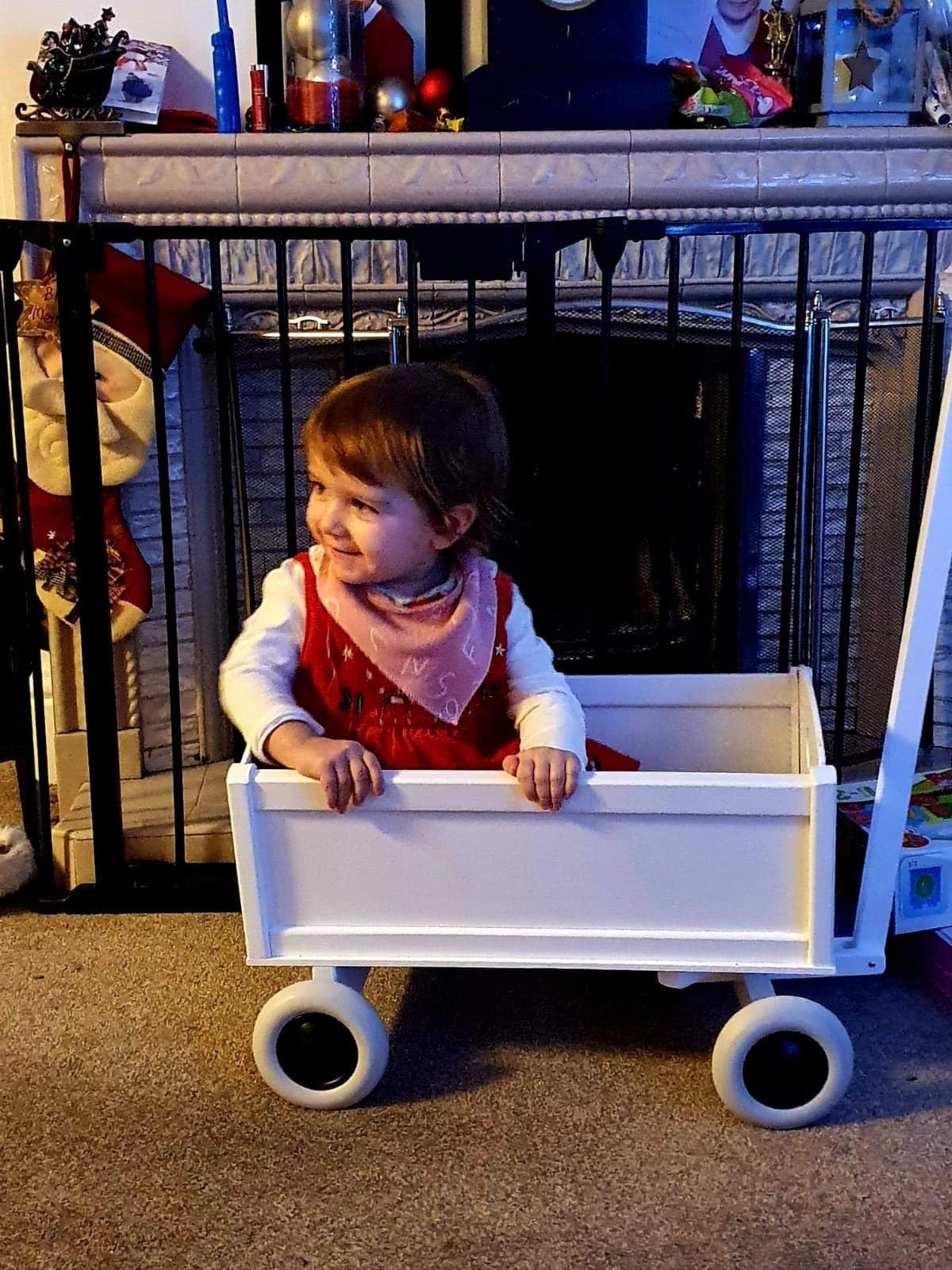Premium Wooden Wagon STAS - Safe and Beautiful | Ideal for Weddings and Flower Girls | Color: White Fluff| Wheels: Rubber