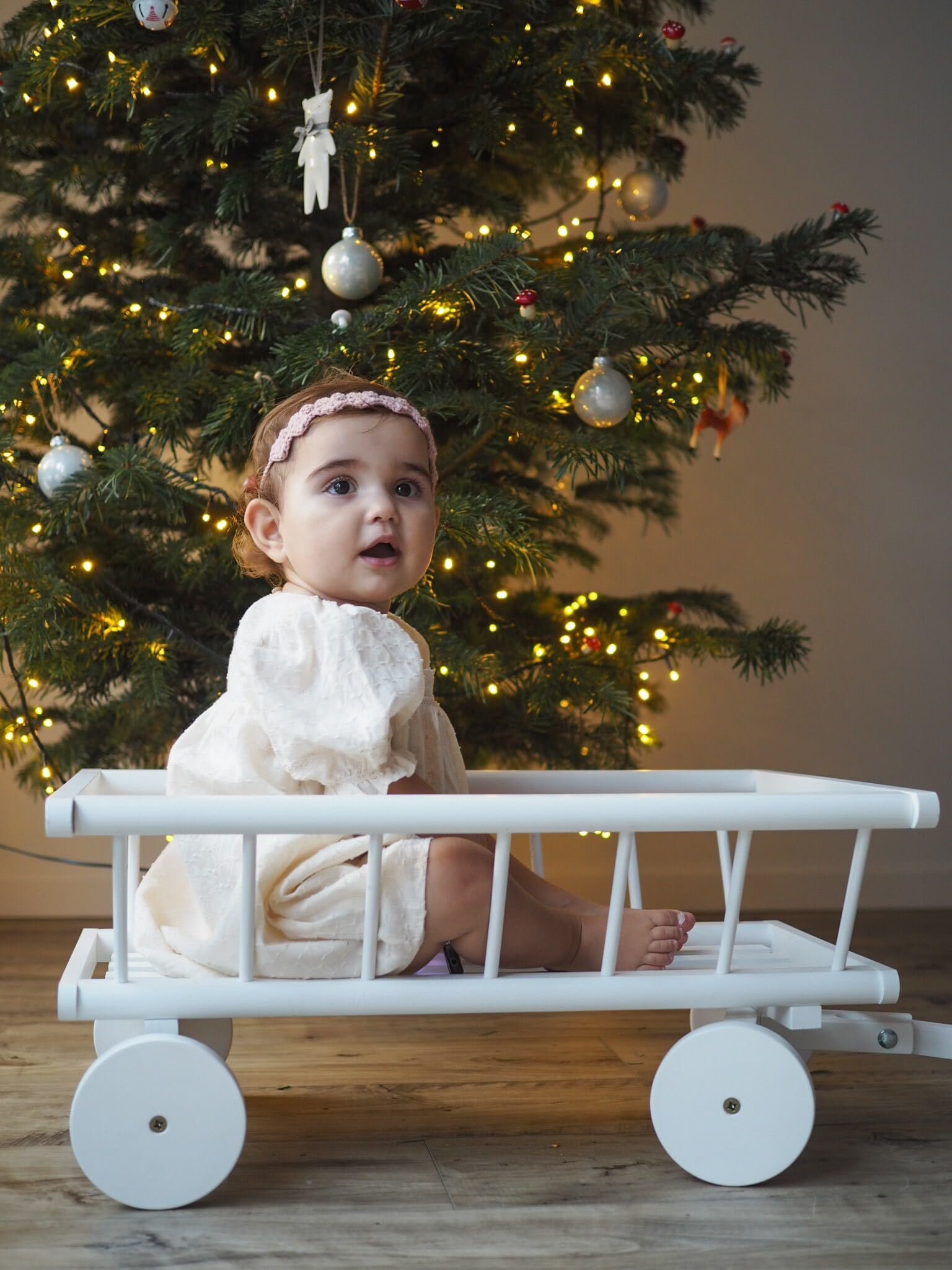 Premium Wooden Wagon MIKUS - Safe and Beautiful | Ideal for Weddings and Flower Girls | Color: White Fluff| Wheels: Rubber