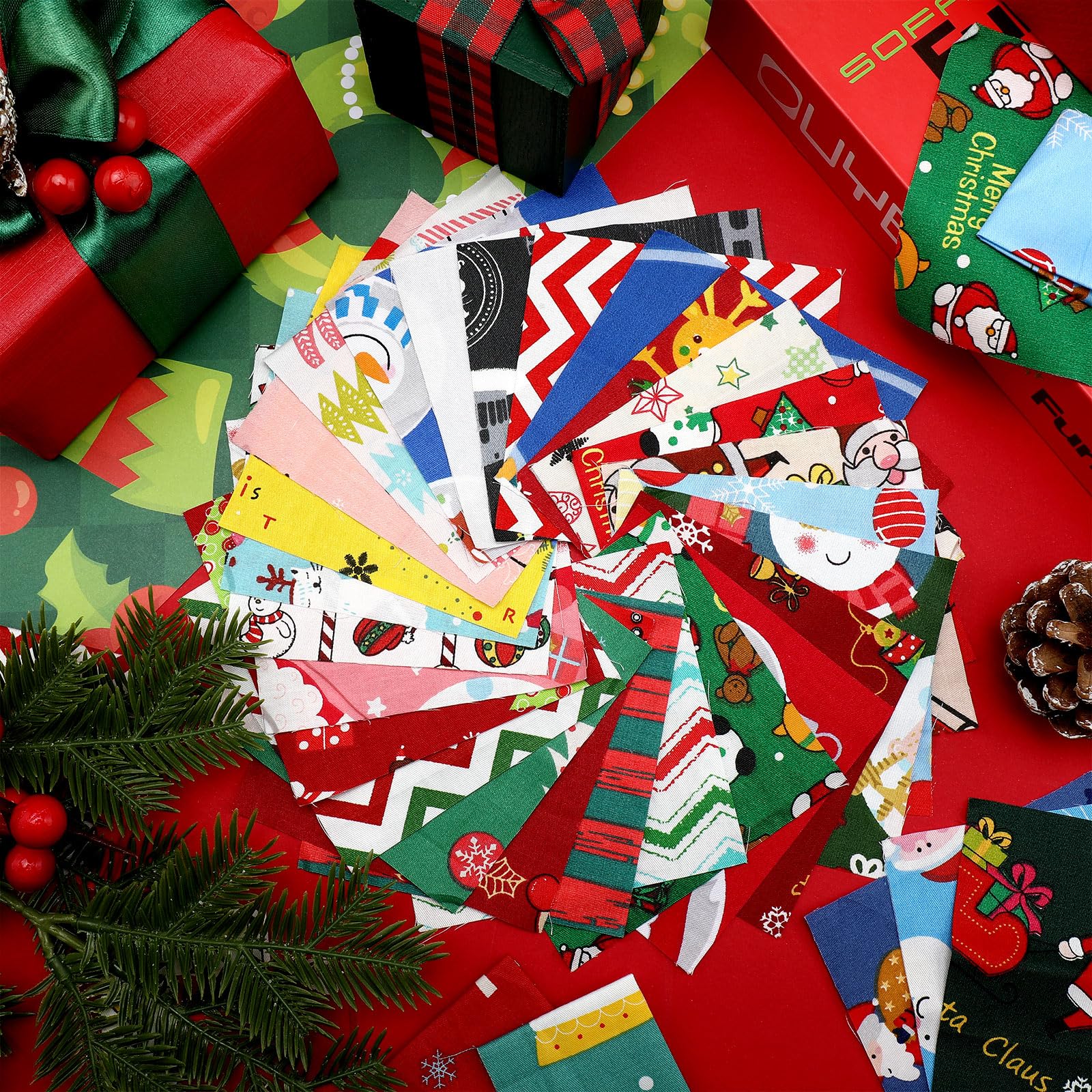 Kinlop 600 Pcs 4 x 4 in Christmas Fabric Bundles Christmas Fat Quarters Cotton Sewing Fabric Christmas Precut Fabric for Quilting Santa Snowflake Printed Fabric Scraps Bulk for Patchwork DIY Craft