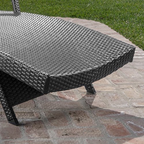 Soleil Outdoor Grey Wicker Arm Chaise Lounges (Set of 4)