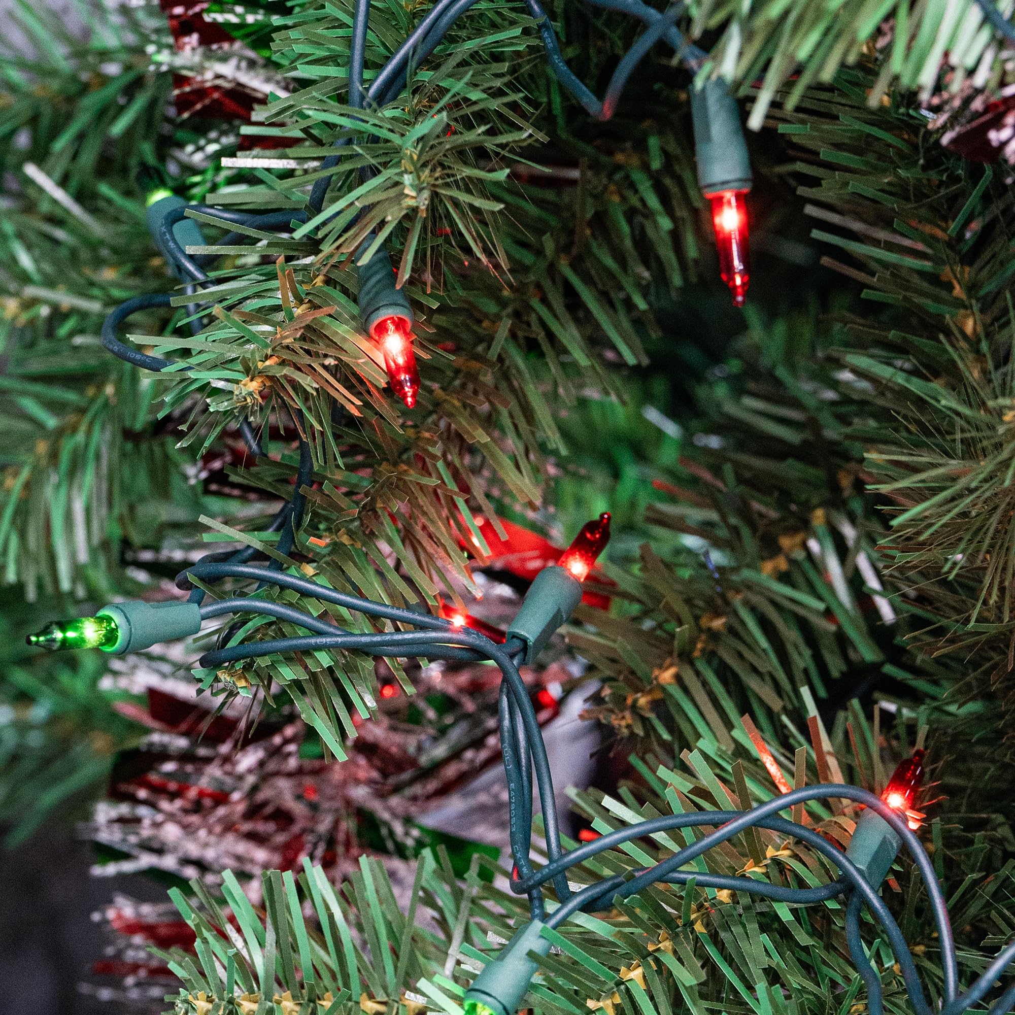 Dazzle Bright Battery Operated Christmas Lights, 2 Pack Total 32FT 100LED Clear Mini String Lights Waterproof with 8 Modes for Xmas Indoor Outdoor Yard Holiday Wedding Decorations (Red and Green)