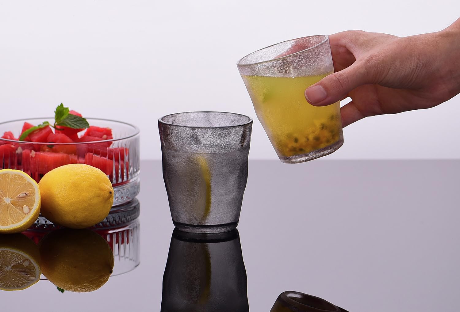 czmylzytt Set of 8 Acrylic Drinking Cups, 8 Oz Reusable Plastic Drinking Glasses, Juice Cups for Hot and Cold Drinks, BPA-Free, Drinking Cups Suitable for Party, Kitchen (Cups-Grey)
