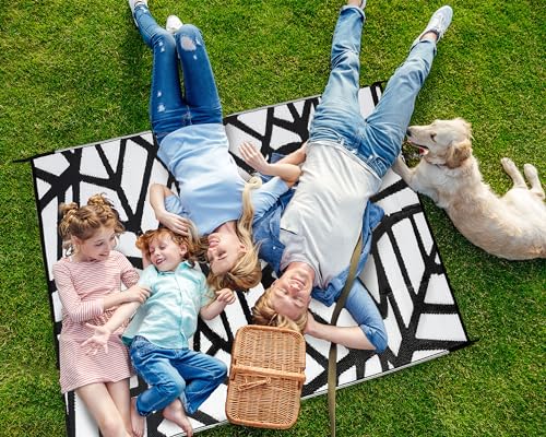 GARTOL 9x12 Outdoor Rug Waterproof, Reversible Plastic Straw Rug for RV, Patio, Backyard, Pool Deck, Picnic, Beach, Camping, Outdoor Carpet Mat (Black & White)