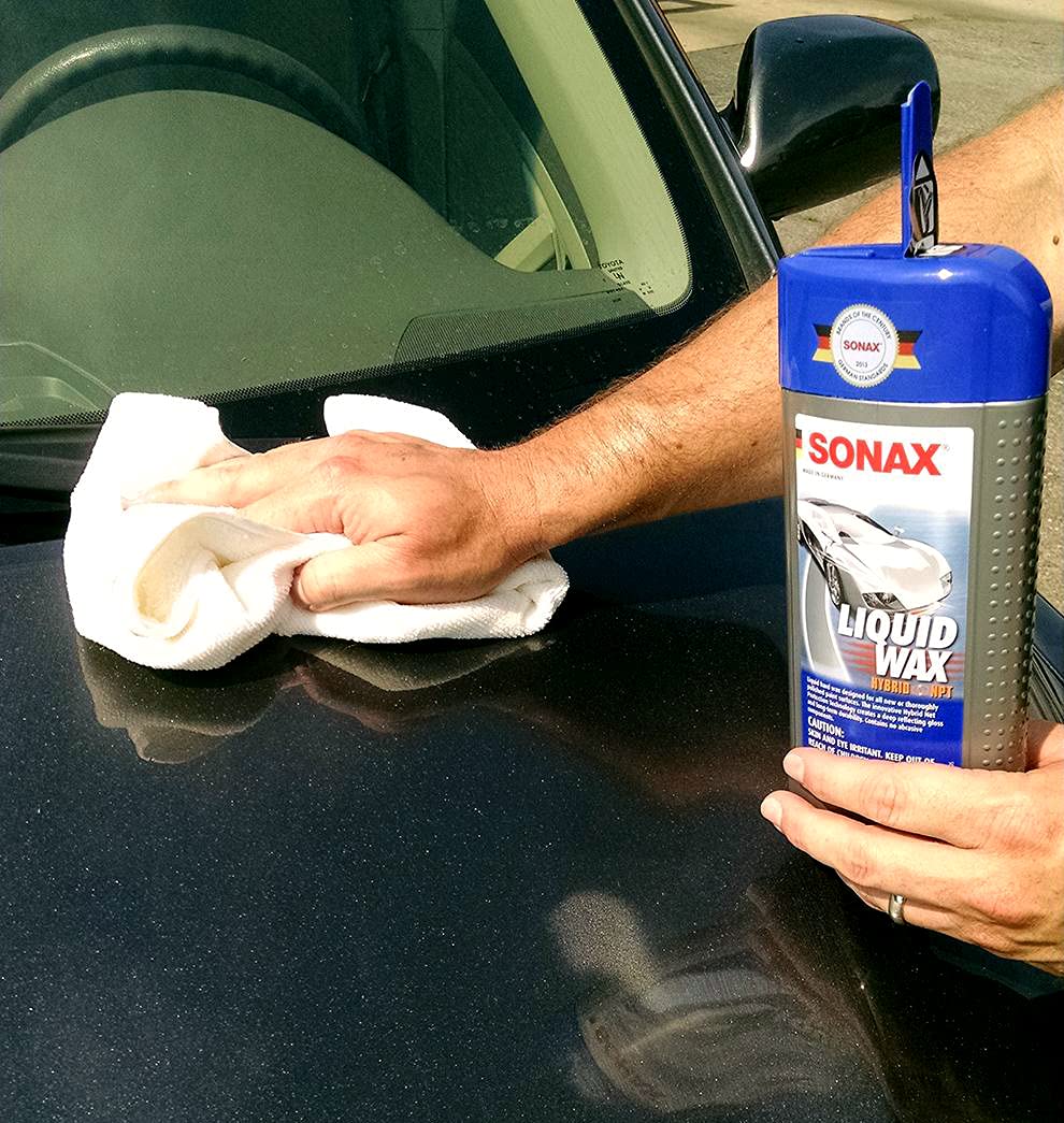 Sonax (201200-755) Hybrid NPT Liquid Wax - 16.9 fl. oz.