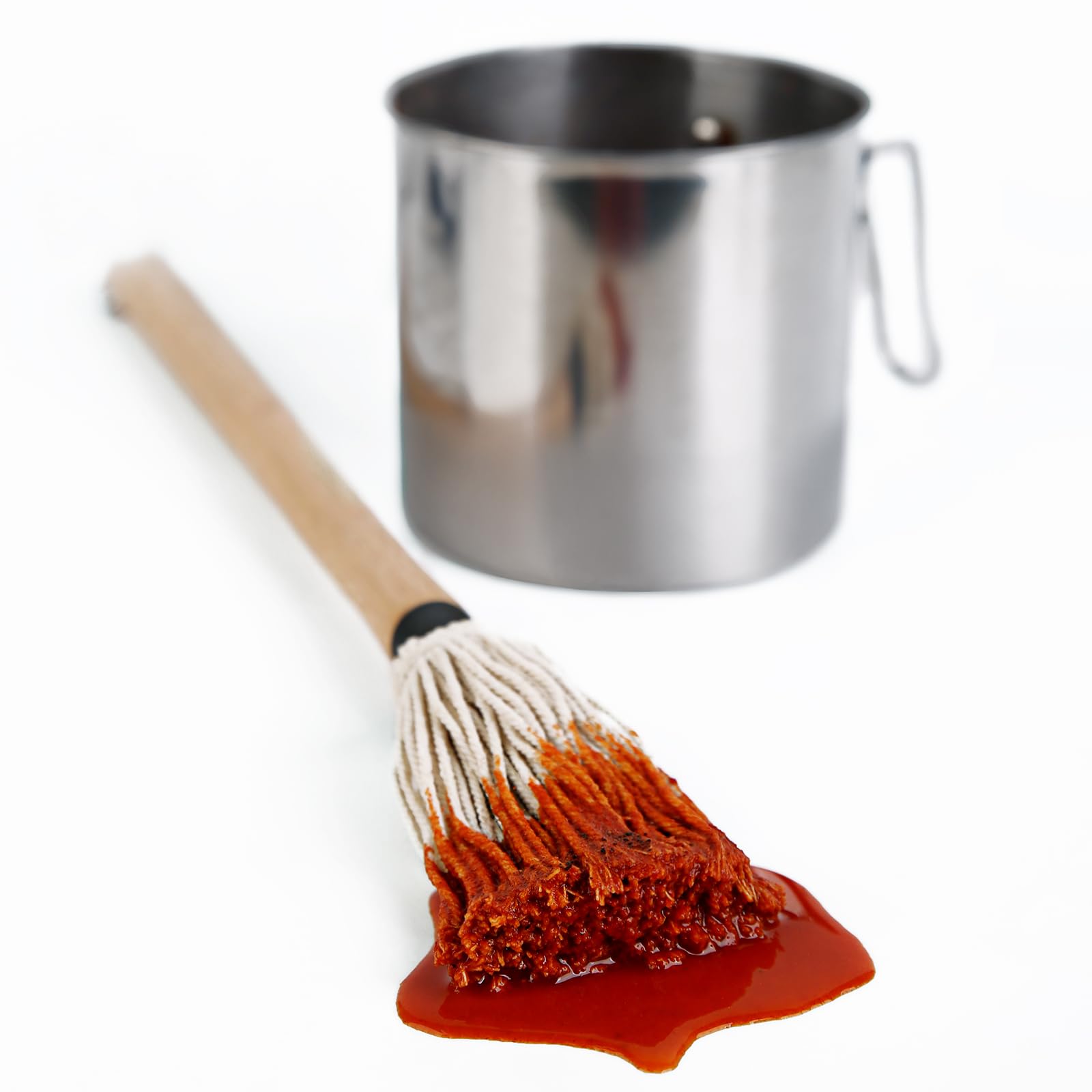 BBQ Sauce Pot and Basting Brush Set, 61 oz Stainless Steel Sauce Pan & Basting Mop Brush, Gifts for Griller, with 2Pcs Wooden Long Handle Barbecue Sauce Mops & 2Pcs Replacements