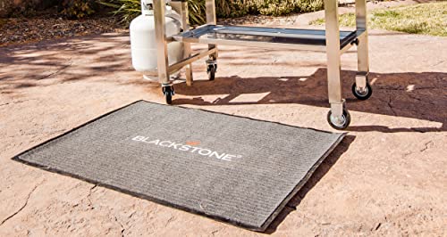 Blackstone Griddle Accessories Grill Splatter Mat (43.5" x 30.5"), 5036, Under The Grill Mat for Patio & Deck Protection โ Outdoor BBQ Grilling Barbecue Pad for Gas Grill, Garage, Black.