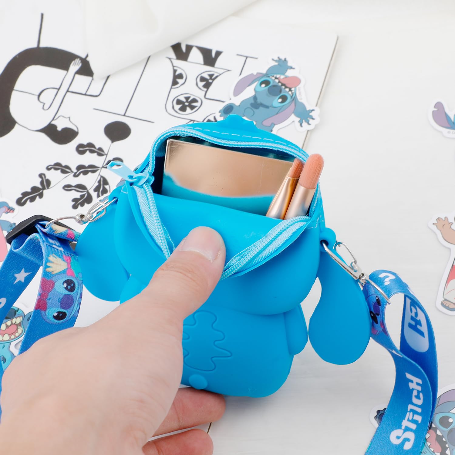 U-CHYTY Cartoon Stitch Crossbody bag with Adjustable Shoulder Strap,Stitch 50s Sticker,Badge Wallet with Lanyard,Coin Money Pouch Bag with Zipper (Stitch-blue)