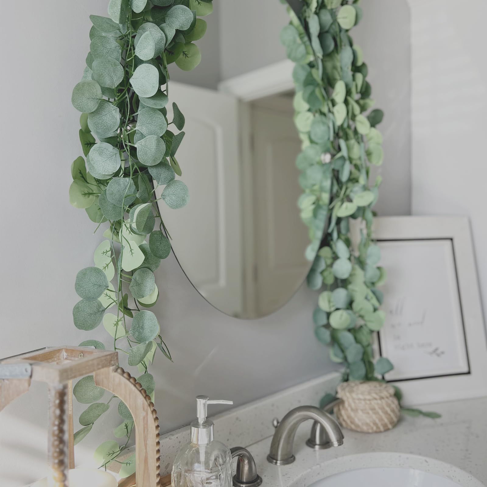 CQURE 14 Pack Eucalyptus Garland, Artificial Greenery Garland Spring Garland Faux Eucalyptus Leaves Table Garland Vines for Wedding Backdrop Fireplace Arch Door Wall Room Decor(98FT)
