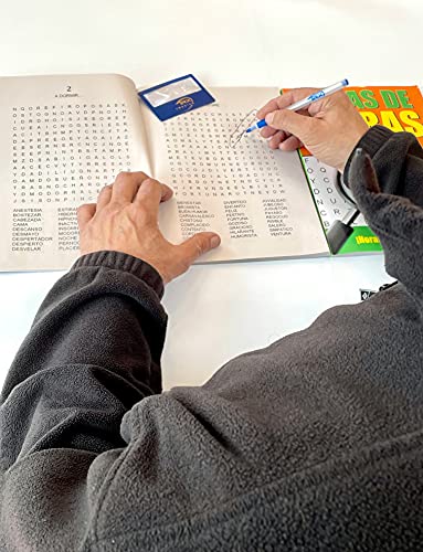 Vision St. Publishing 2 Pack Sopas De Letras Jumbo Spanish Word Search Book, Magnifying Glass, Pen for Easy Reading