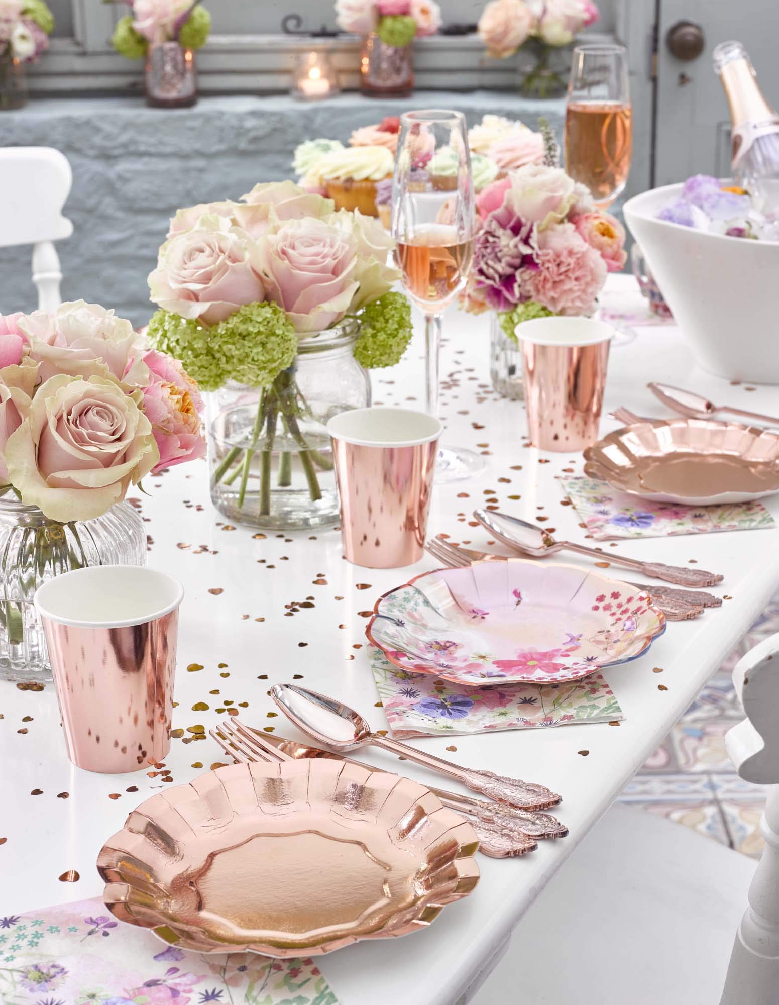 Talking Tables Truly Scrumptious Vintage Floral and Blossom Party Paper Tea Cups and Saucer Sets (12 Cups + 12 Saucers)