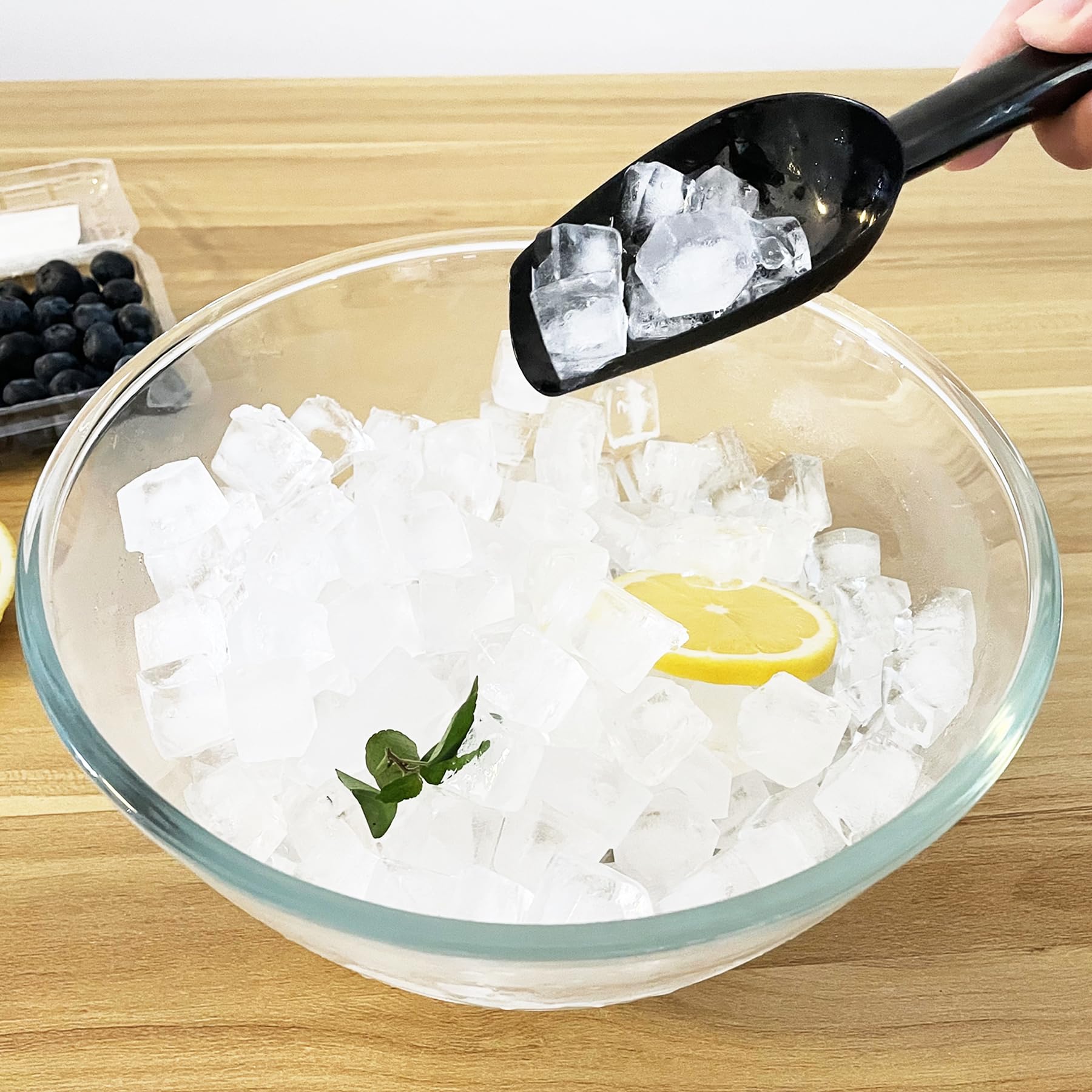 Metal Ice Scoop 3 Oz, Small Stainless Steel Ice scooper for Ice Maker Ice Bucket Kitchen Freezer Bar Party Wedding, Multipurpose for Popcorn Scoop,Flour Scoop,Dog Food Scoop (3 OZ, Black)