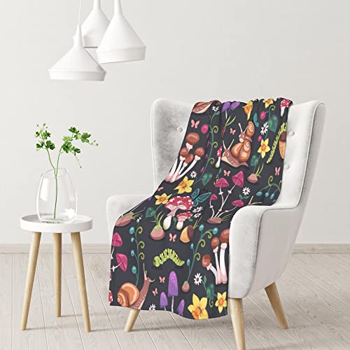 LAKIMCT Snail Mushroom Blanket for Couch Bed Throw Blanket, Aesthetic Decorative Blanket for Travel Camping Comfy Blanket, Full Size Blanket, 30x40 inch