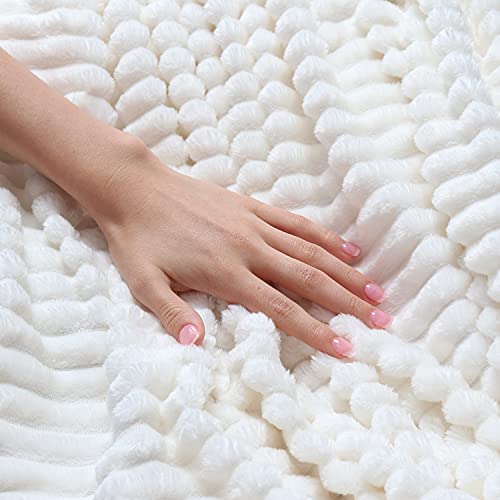 Clara Clark Cut Plush Fleece Throw Blanket - Twin Size - Lightweight Super Soft Fuzzy Luxury Bed Blanket for Bed - Machine Washable - (66x90) (White)