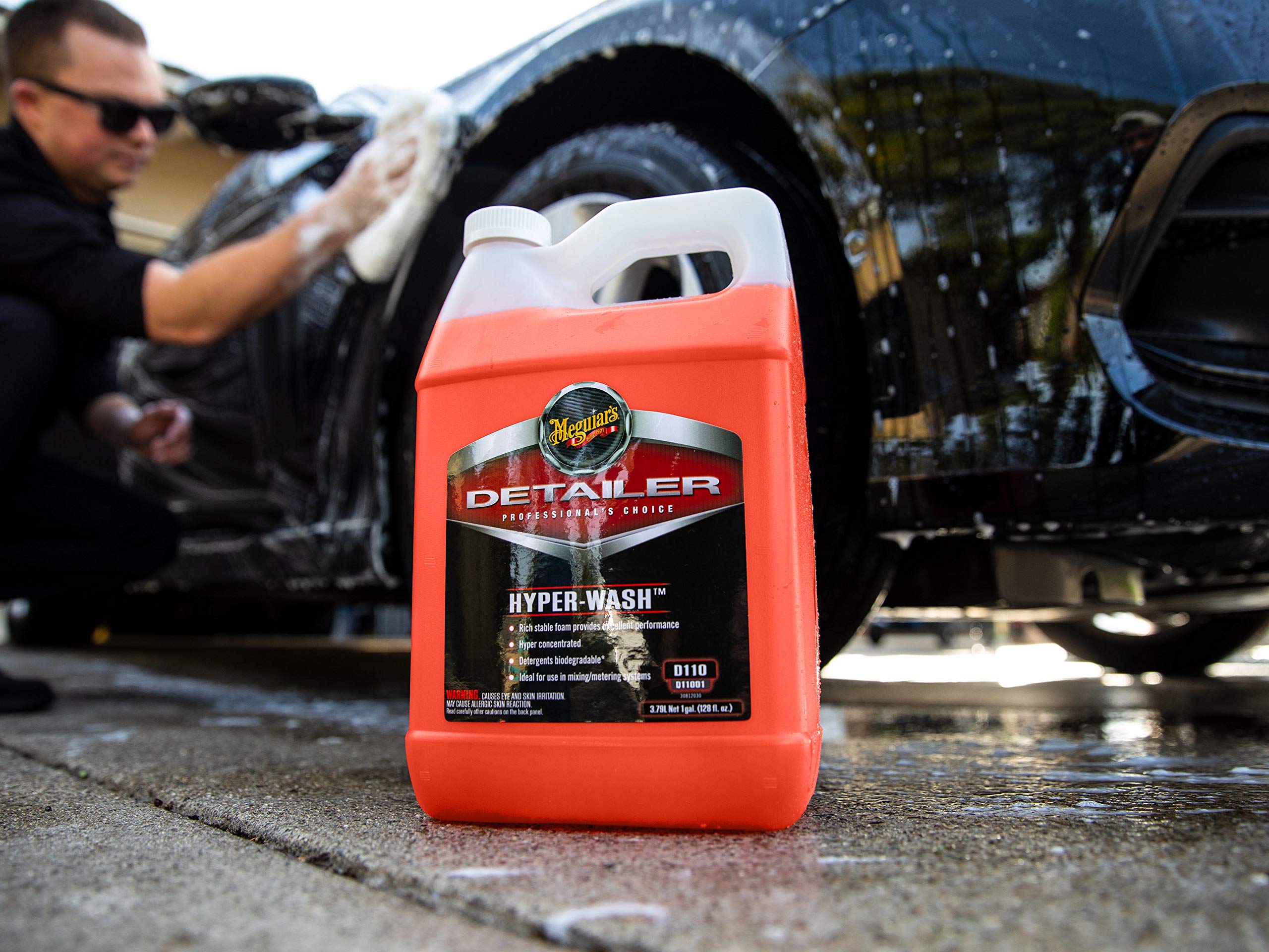 Meguiar's D11001 Hyper-Wash Foaming Car Wash Lifts Off Dirt and Leaves a Rich Shine - 1 Gallon Container