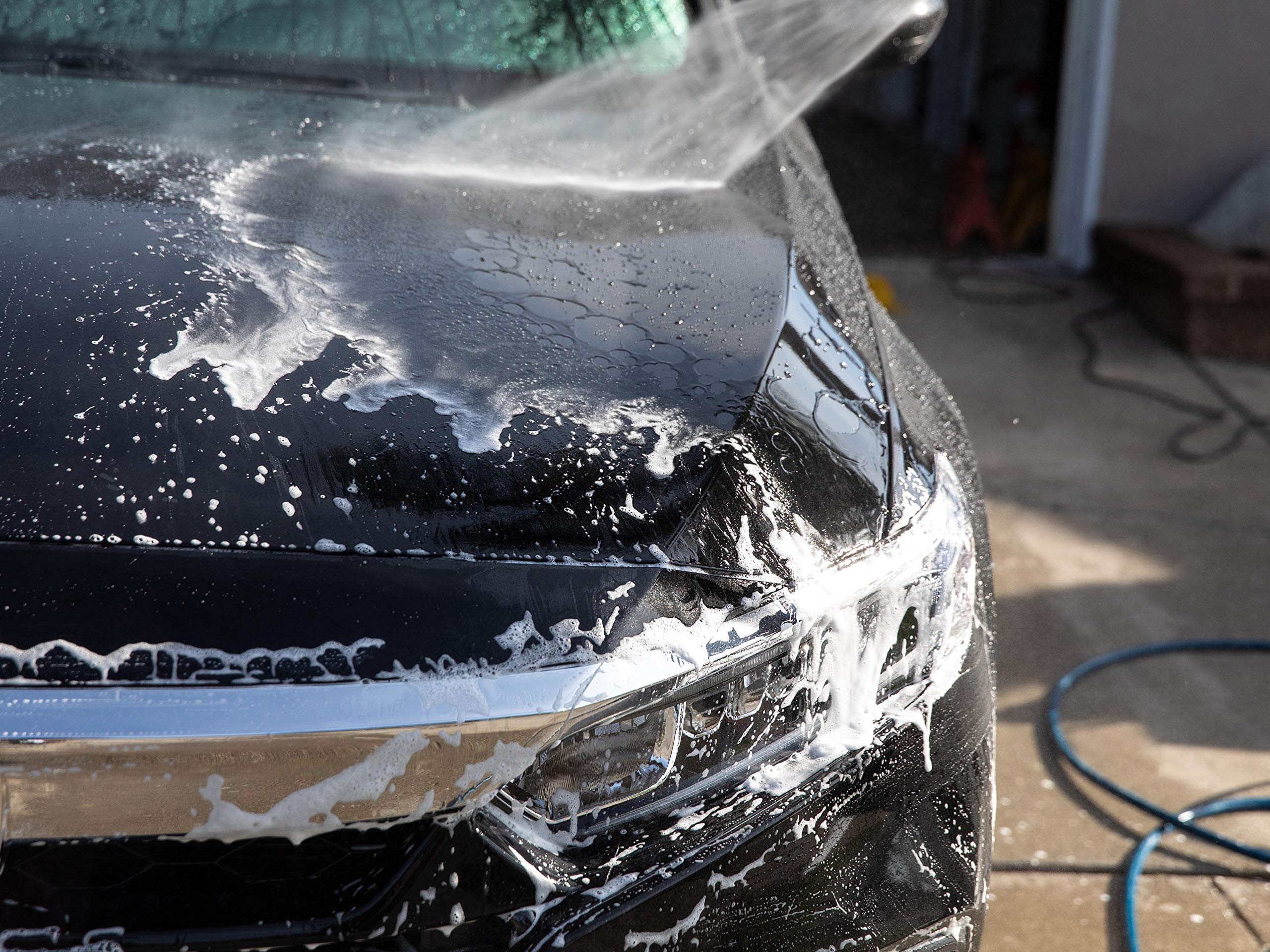 Meguiar's D11001 Hyper-Wash Foaming Car Wash Lifts Off Dirt and Leaves a Rich Shine - 1 Gallon Container