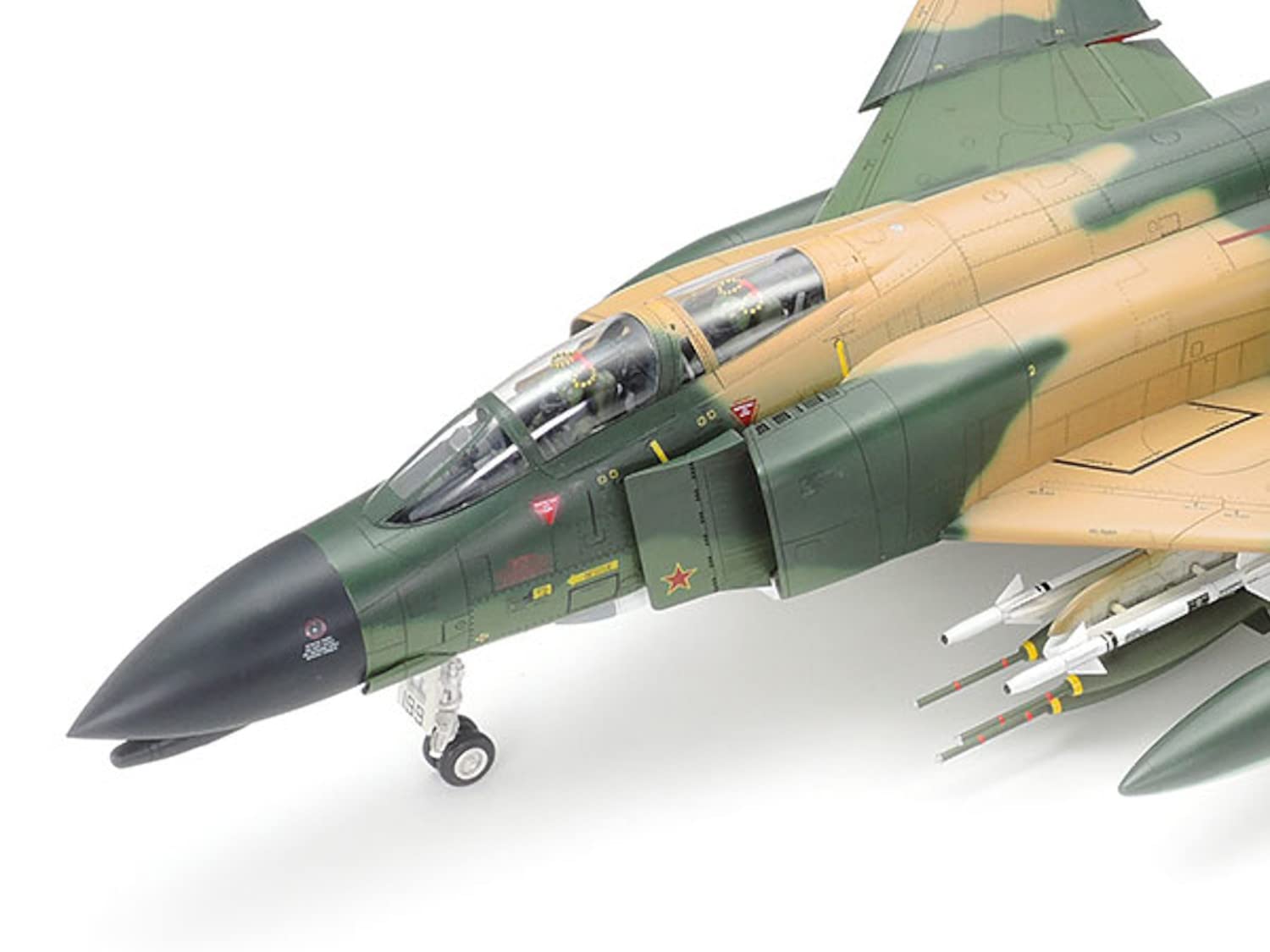 Tamiya 60305 1/32 Mcdonnell F-4 C/D Phantom II Plastic Model Airplane Kit