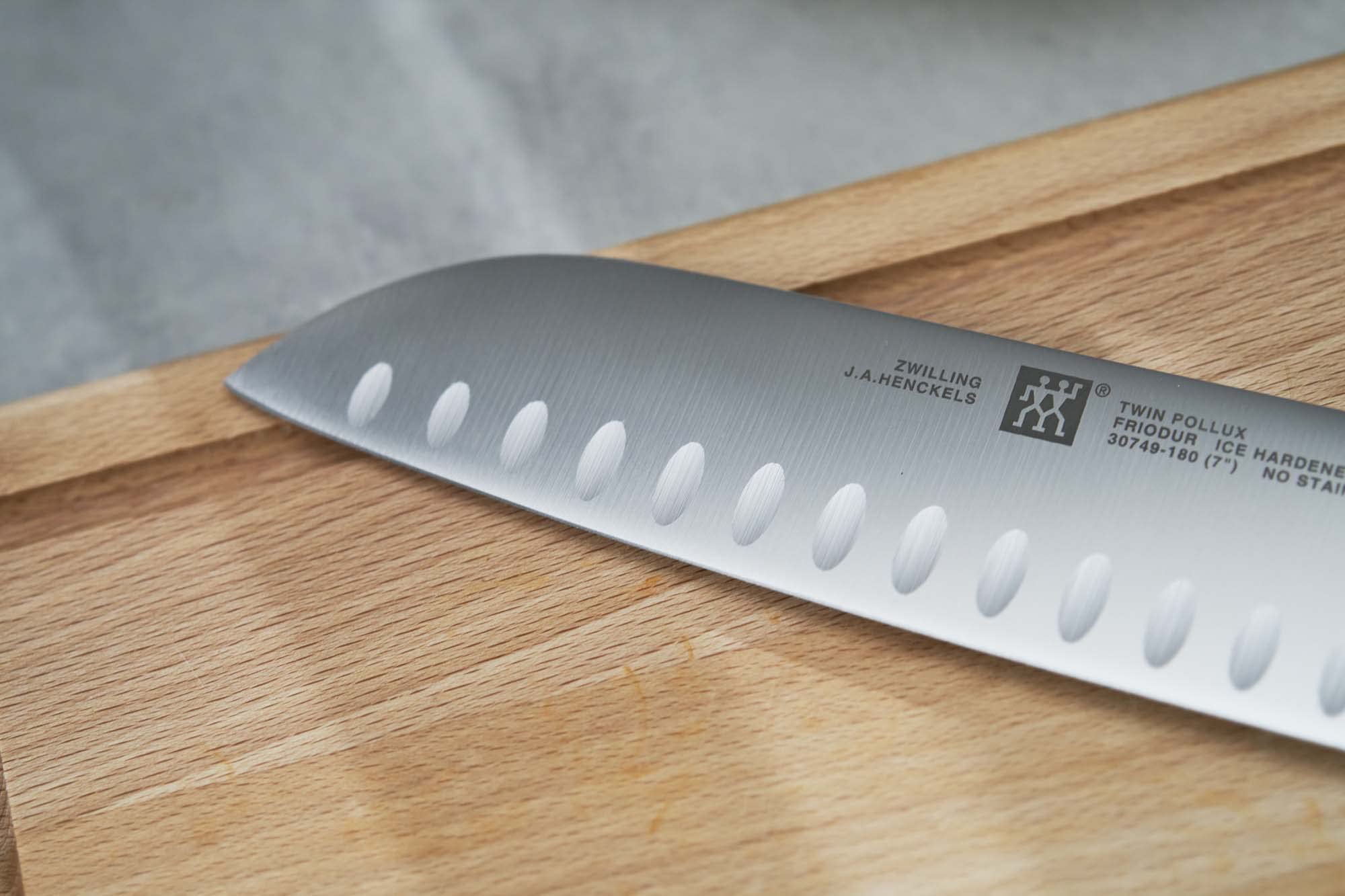 Zwilling J.A. Henckels Twin Signature Chinese Chef Knife, Santoku Knife 7 Inch,Stainless Steel, Black