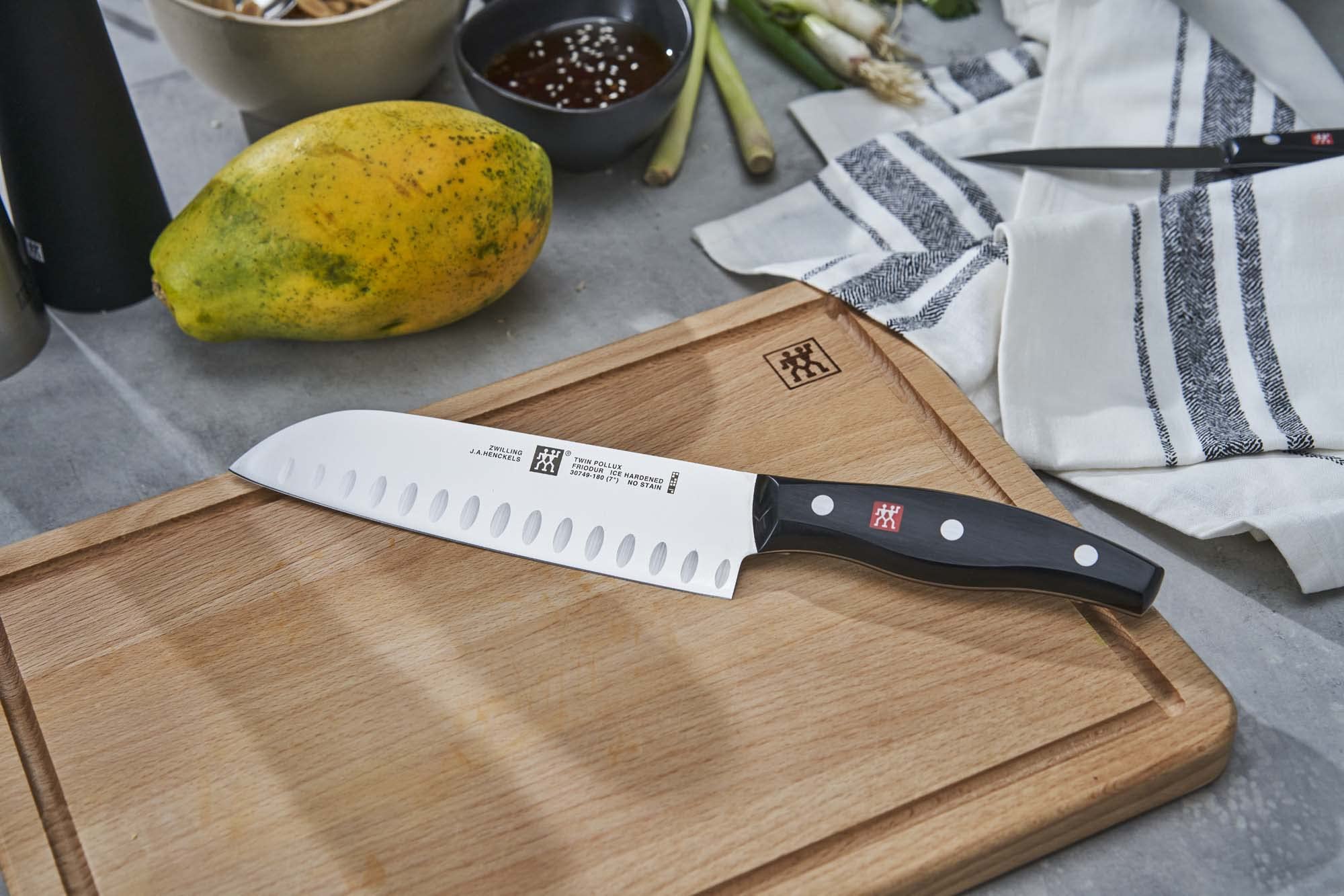 Zwilling J.A. Henckels Twin Signature Chinese Chef Knife, Santoku Knife 7 Inch,Stainless Steel, Black