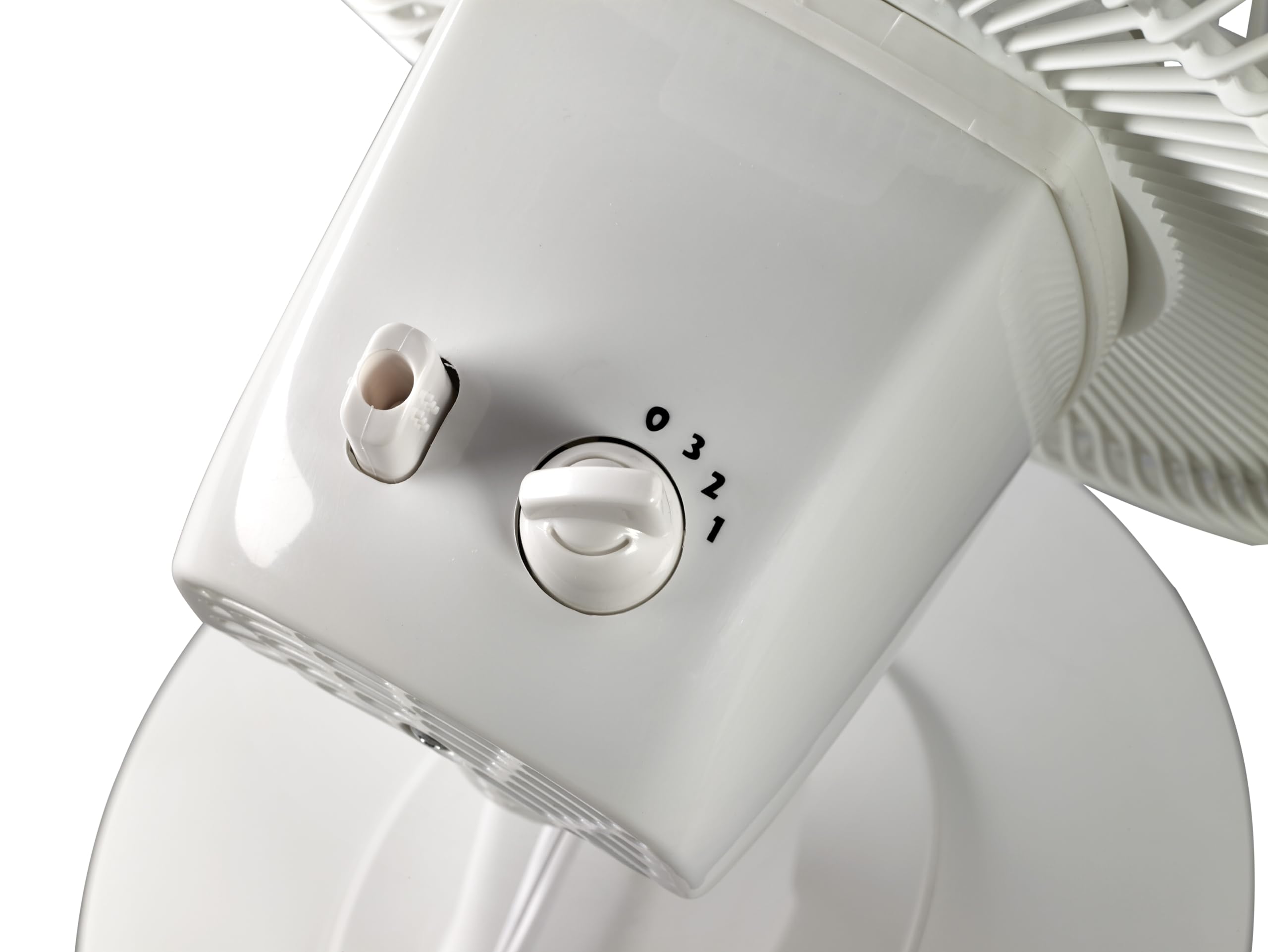 Lasko 3-Speed 12" Table Fan - White