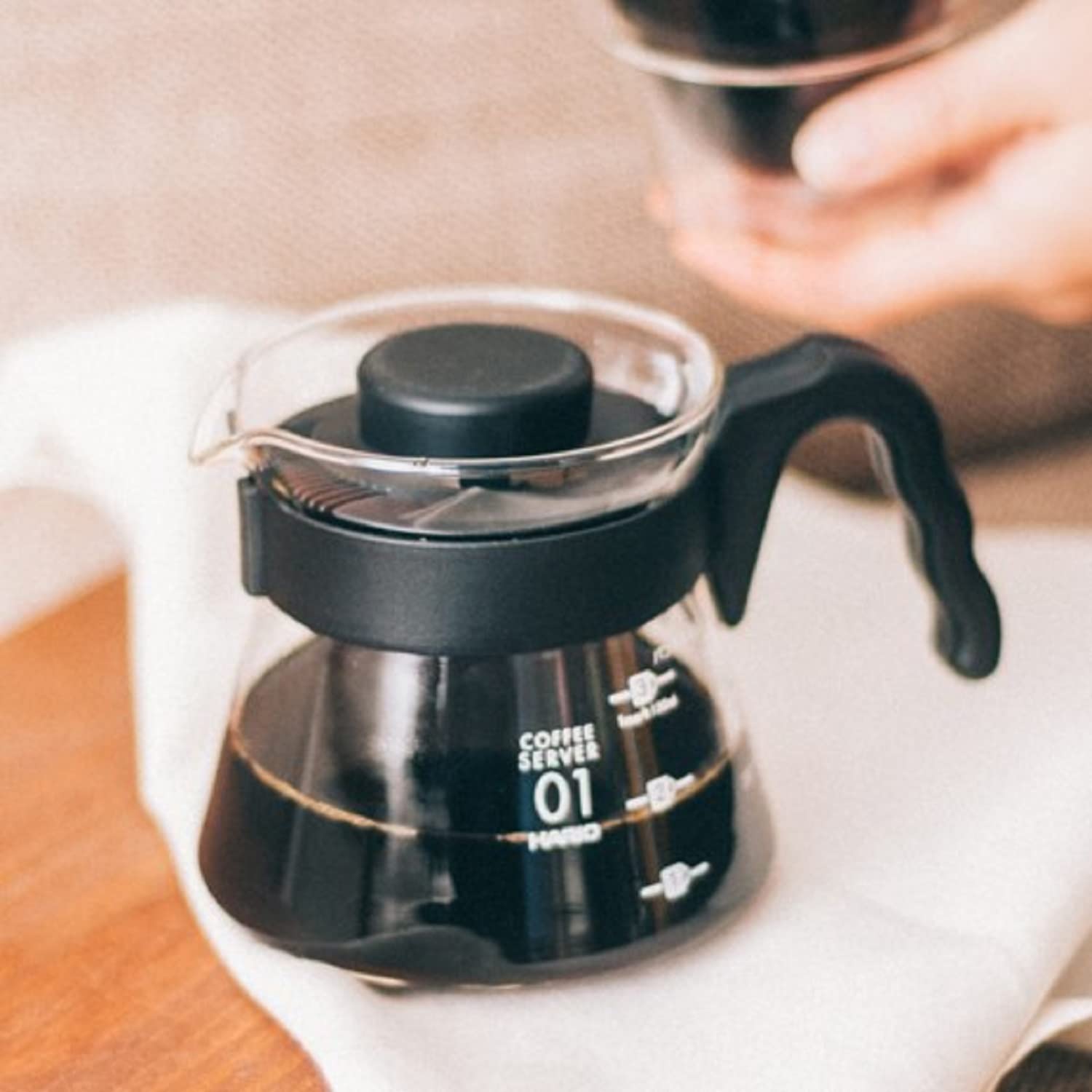 Hario V60 Glass Coffee Server Pour Over Carafe Microwave Safe 1000mL, Black