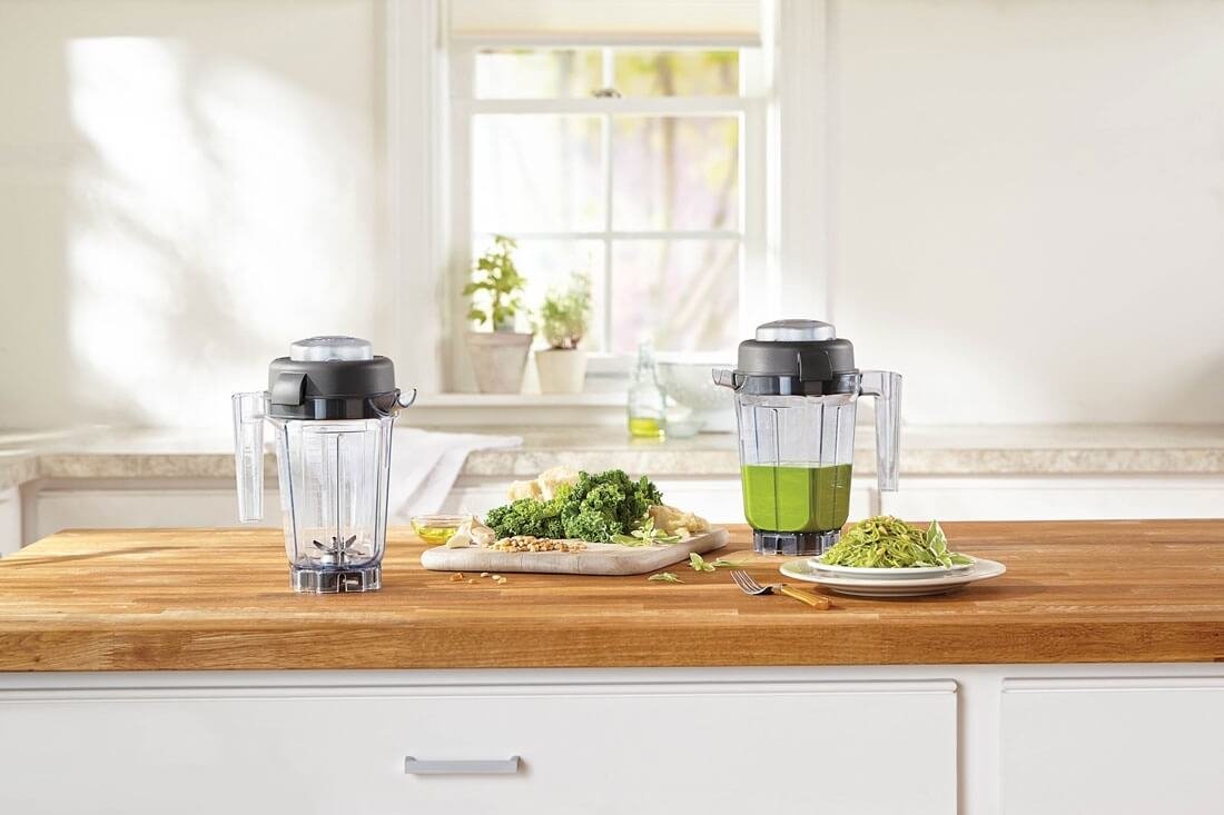 Vitamix CIA Professional Series Blender, Red