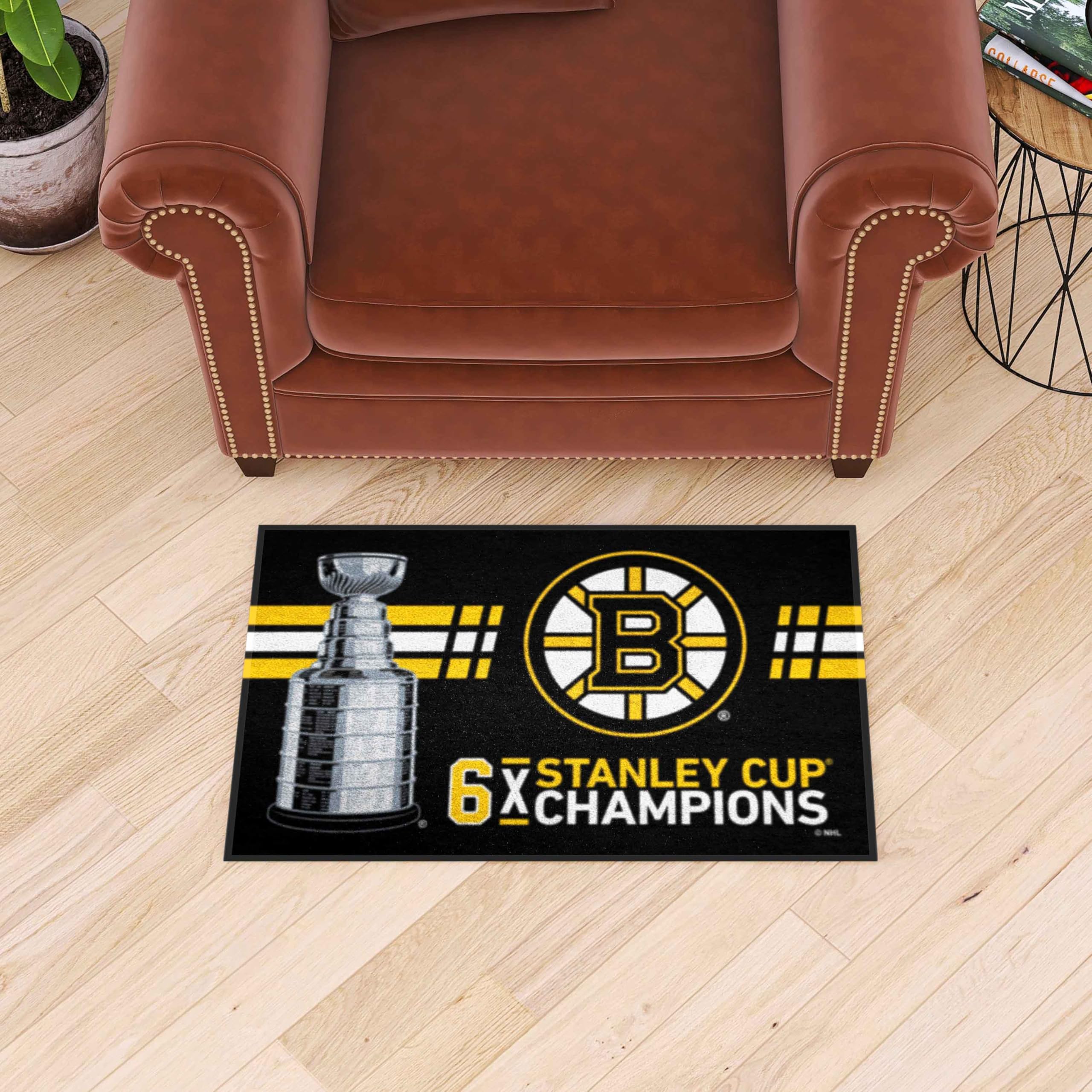 FANMATS 10491 Boston Bruins Starter Mat Accent Rug - 19in. x 30in. | Sports Fan Home Decor Rug and Tailgating Mat