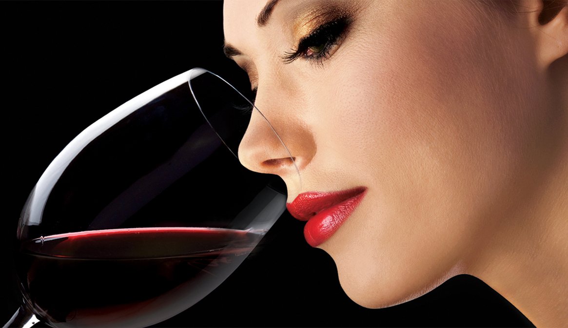 Vinturi Deluxe Essential Red Wine Pourer and Decanter Tower Stand Set Easily and Conveniently Aerates by The Bottle or Glass and Enhances Flavors with Smoother Finish, Black