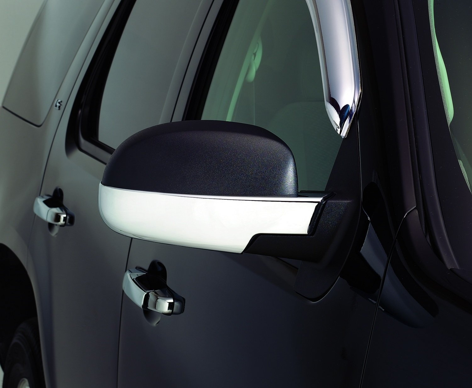 Auto Ventshade 687665 Chrome Mirror Cover (Lower Half), 2 Piece