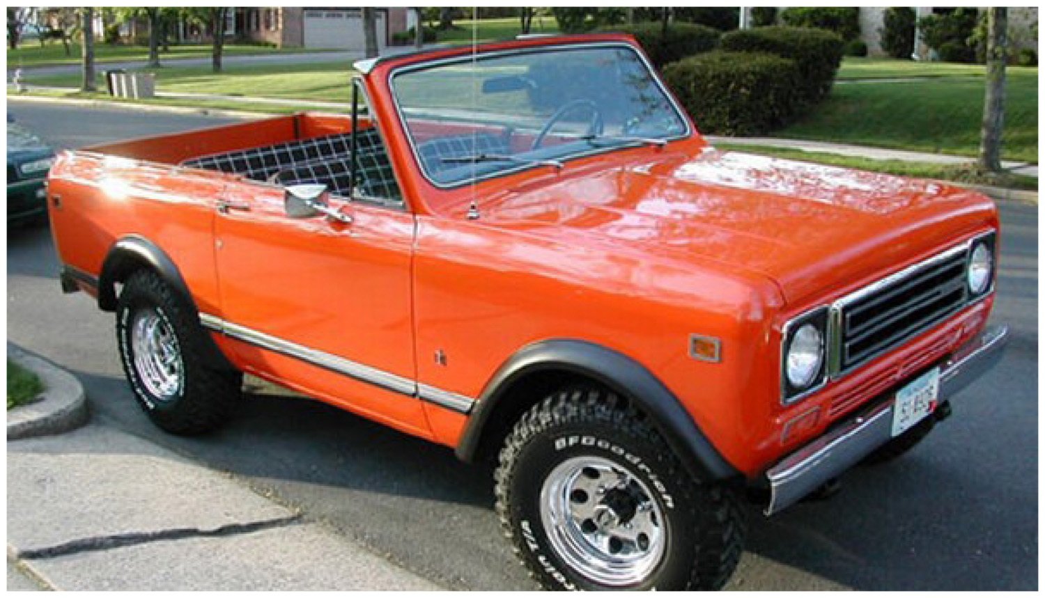 Bushwacker Extend-A-Fender Extended Rear Fender Flares | 2-Piece Set, Black, Smooth Finish | 60002-01 | Fits 1972-1980 International Scout II, 6' Bed