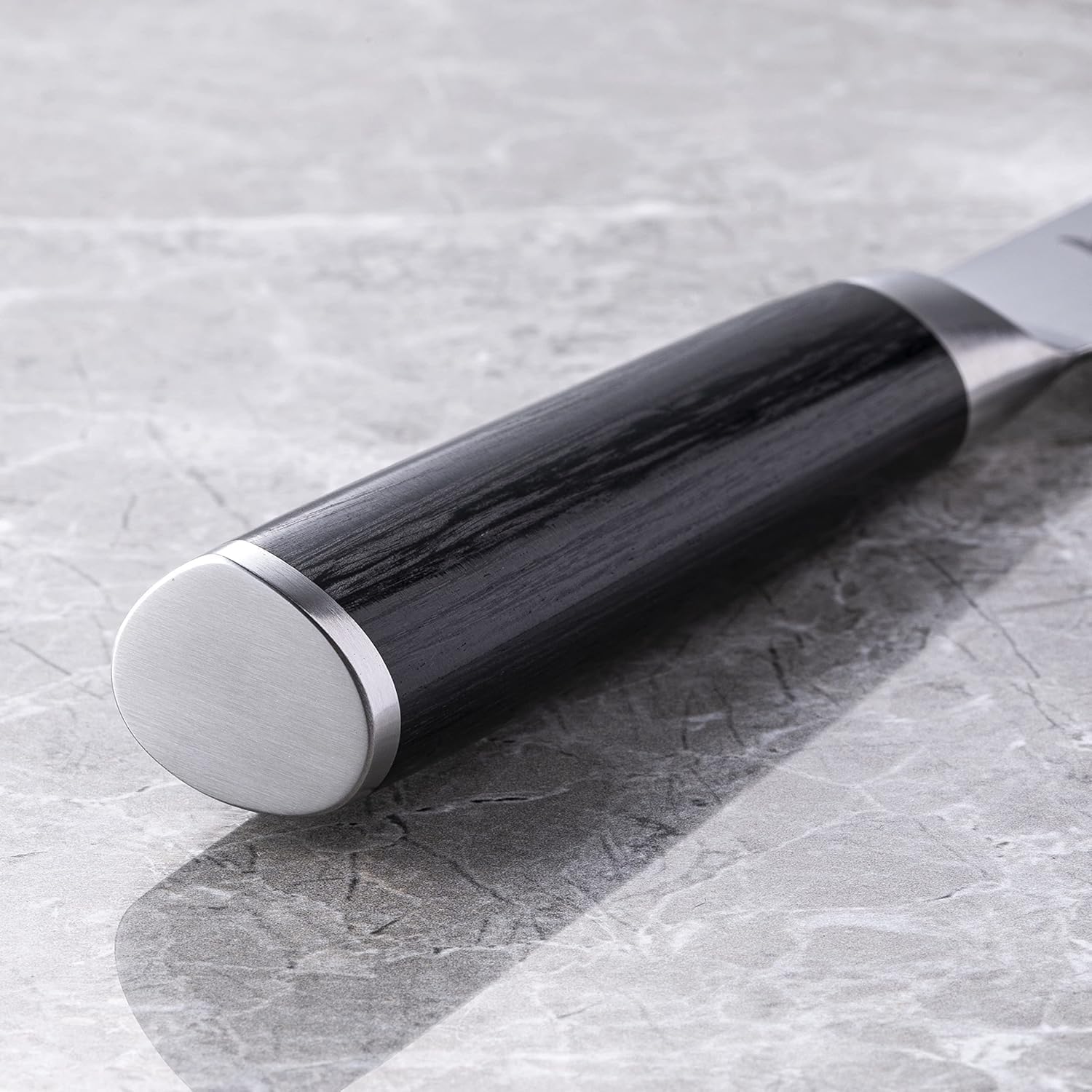 Shun Cutlery Classic Offset Bread Knife 8.25”, Long Serrations Glide Through Bread, Ideal for Cakes and Pastries, Authentic, Handcrafted, Japanese Serrated Kitchen Knife