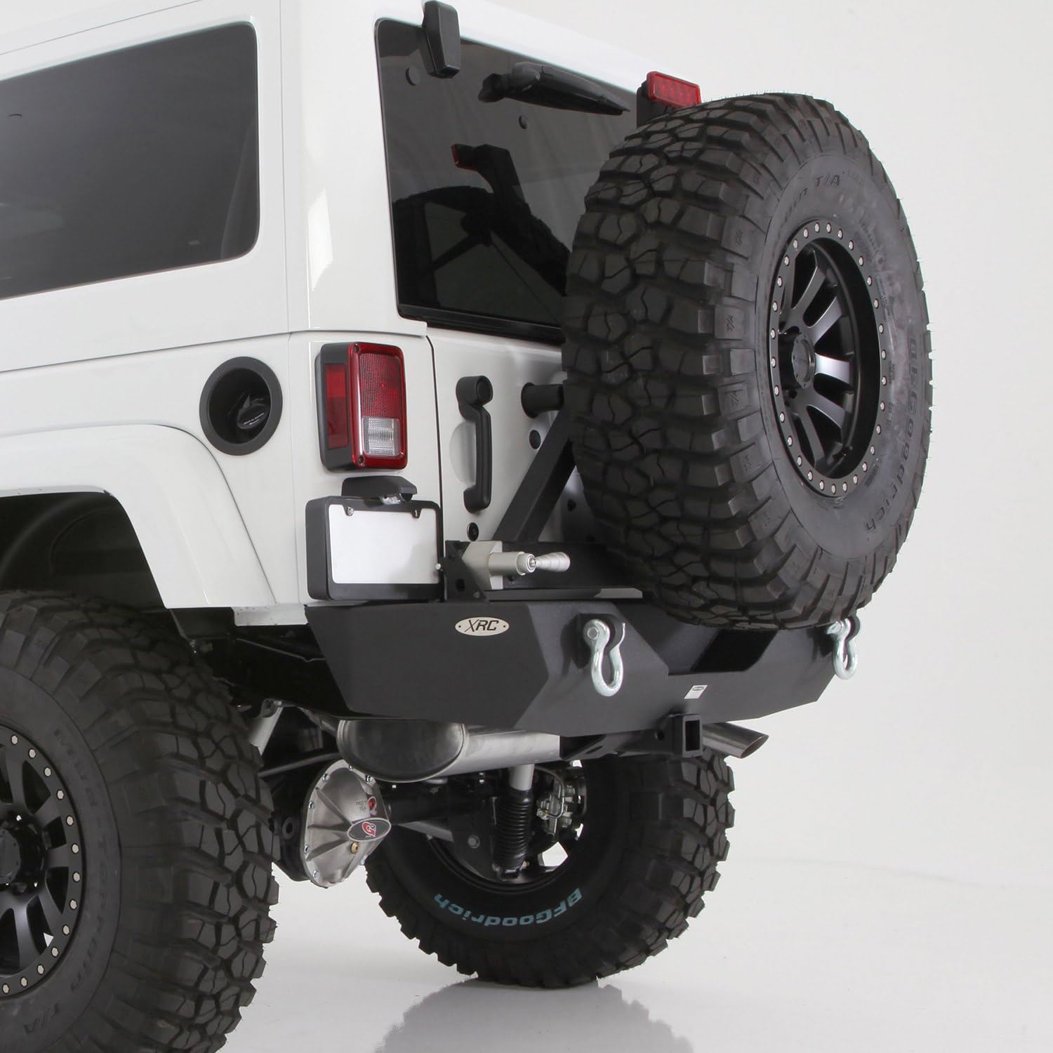 Smittybilt XRC Gen 1 Rear Bumper with Hitch and Tire Carrier (Black) - 76856