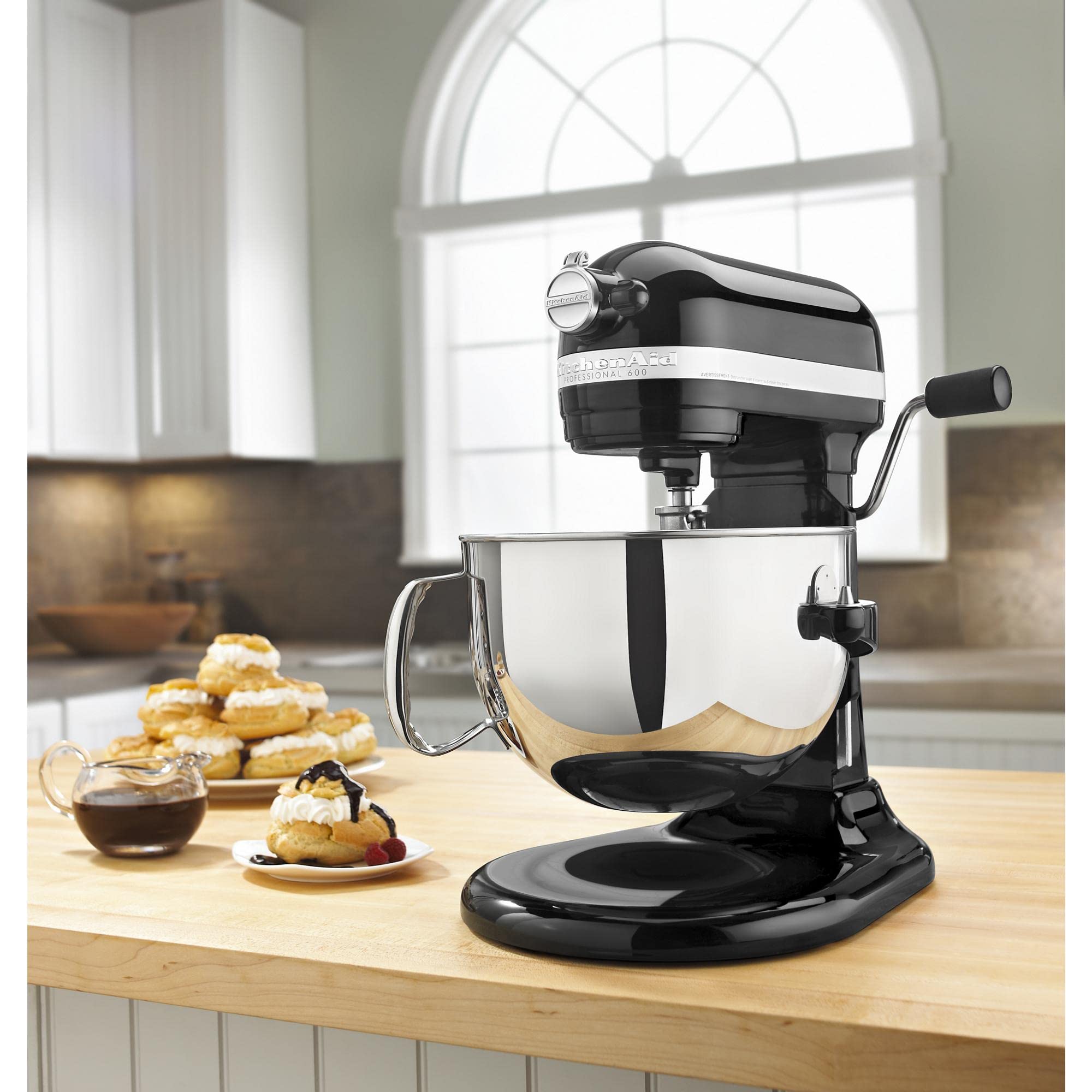 KitchenAid KP26M1XOB 6 Qt. Professional 600 Series Bowl-Lift Stand Mixer - Onyx Black