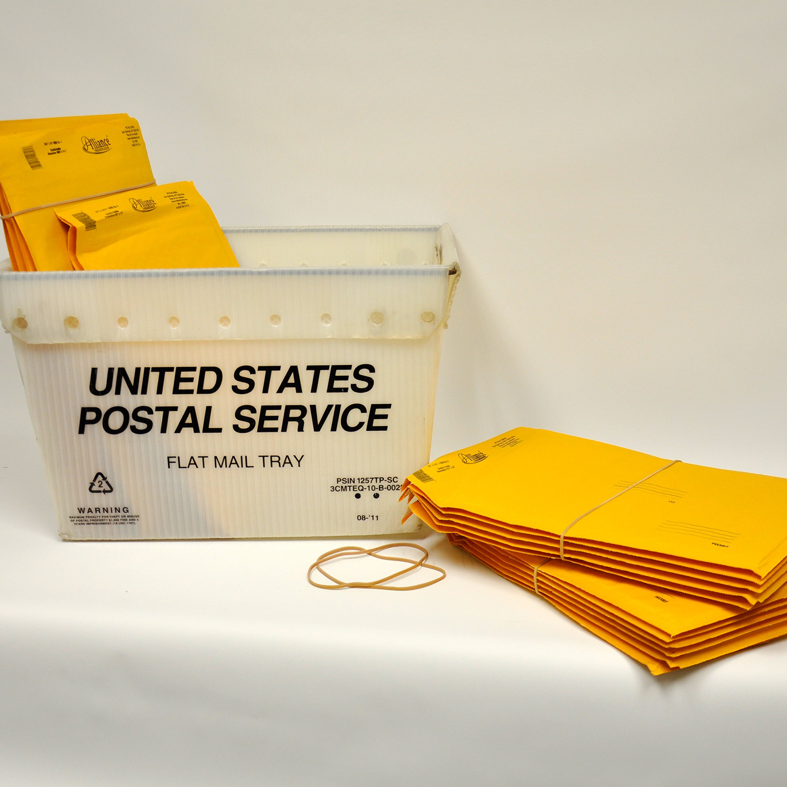 Alliance Rubber 24335 Sterling Rubber Bands Size #33, 1 lb Box Contains Approx. 850 Bands (3 1/2" x 1/8", Natural Crepe)