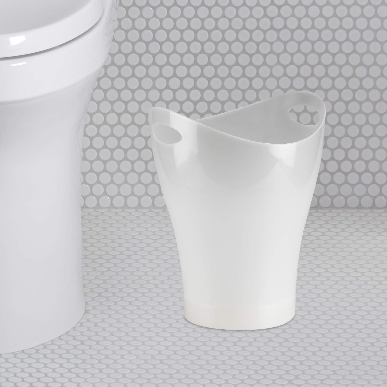 Umbra 082857-661 Garbino Small Trash/Waste Can β Polypropylene β Metallic White