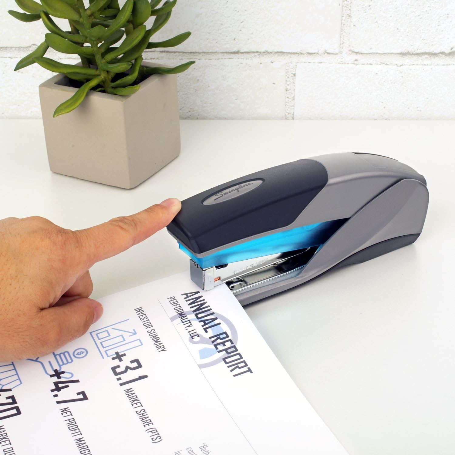 Swingline Stapler, Optima 25, Full Size Desktop Stapler, 25 Sheet Capacity, Reduced Effort, Blue/Gray (66404) - SWI66404
