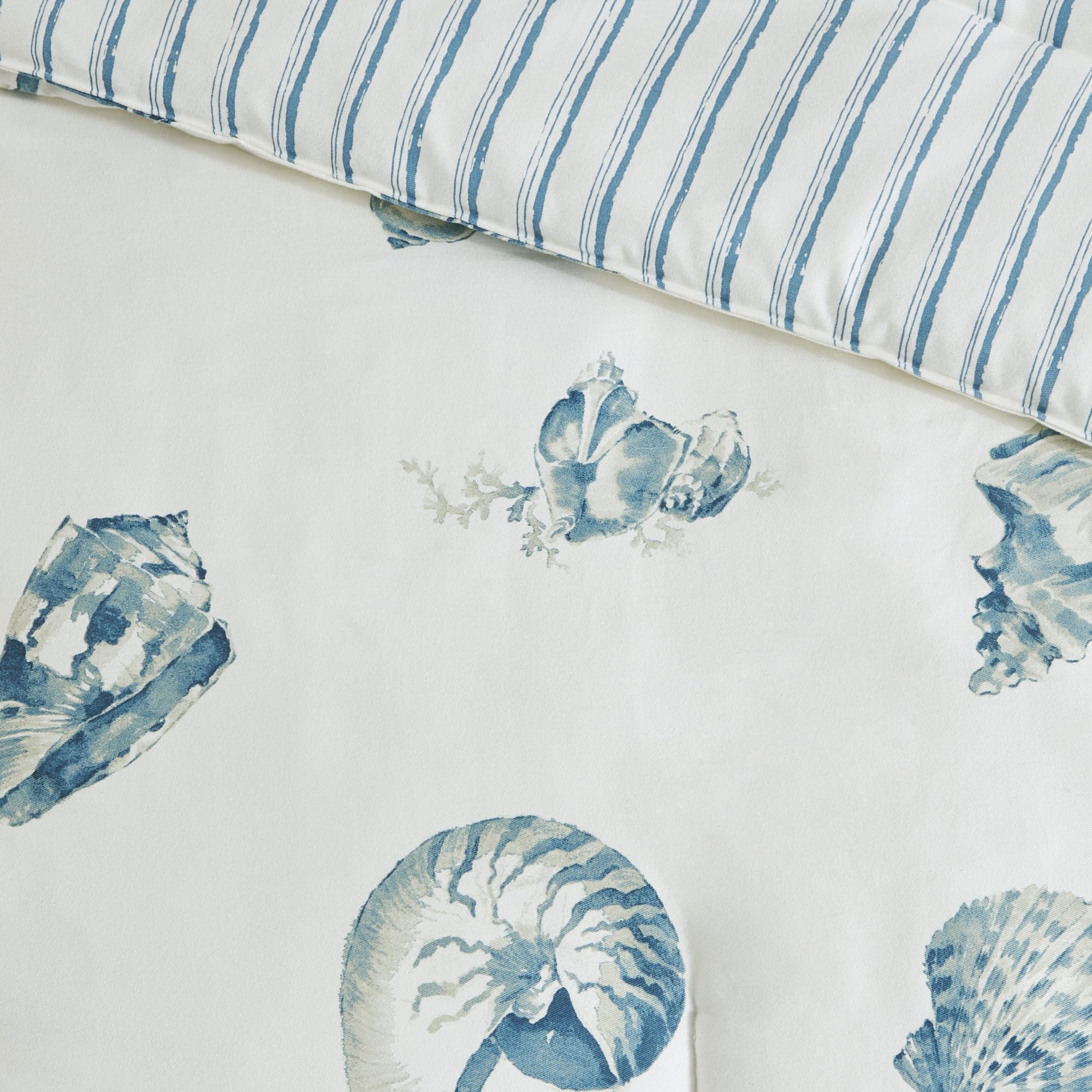Harbor House Cozy Cotton Comforter Set - Coastal, All Season Down Alternative Casual Bedding with Matching Shams, Decorative Pillows, Beach House, Reversible Seashell Blue Twin(72"x90") 3 Piece