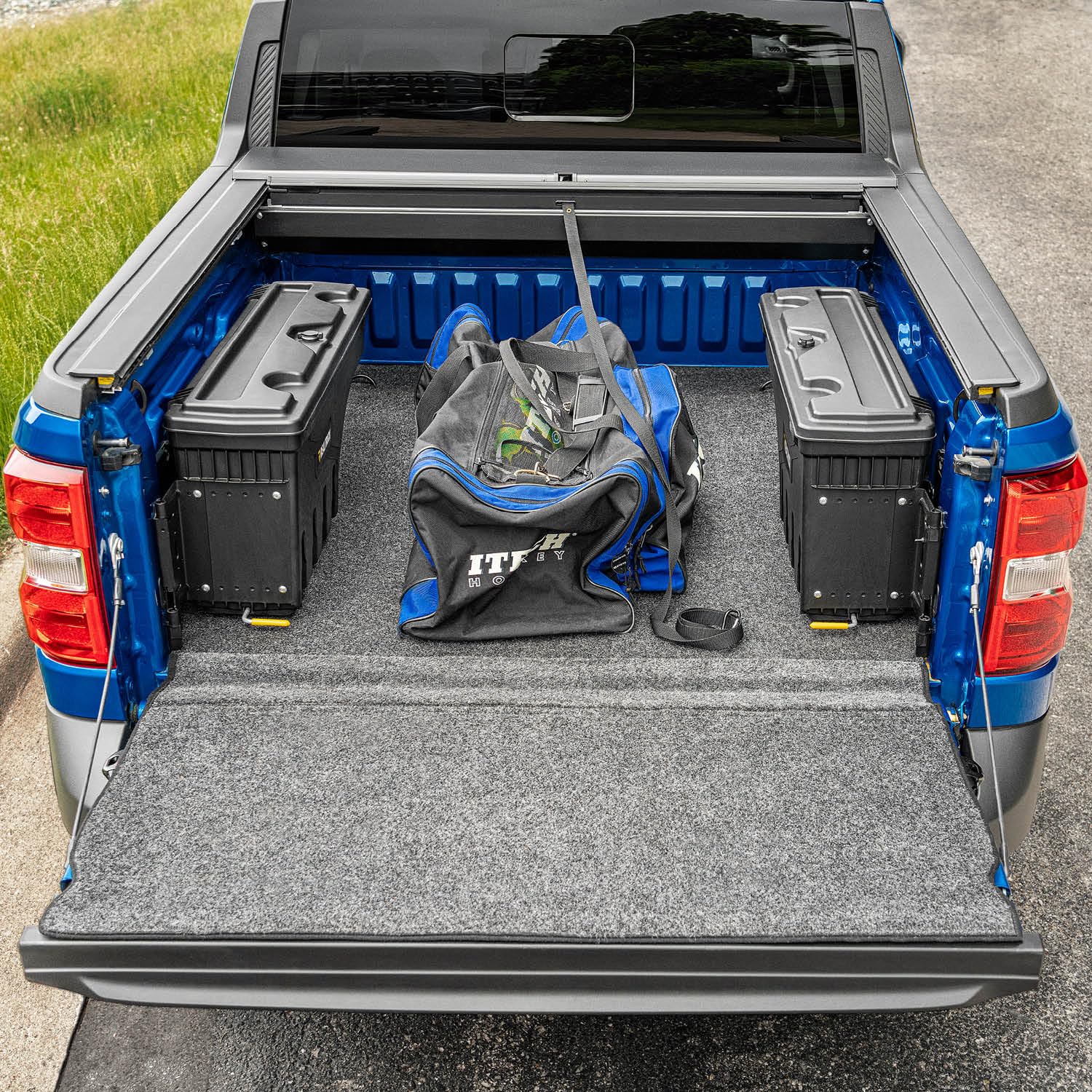 UnderCover SwingCase Truck Bed Storage Box | SC101P | Fits 1999 - 2007 Chevy/GMC Silverado/Sierra 1500-3500 Passenger Side , Black