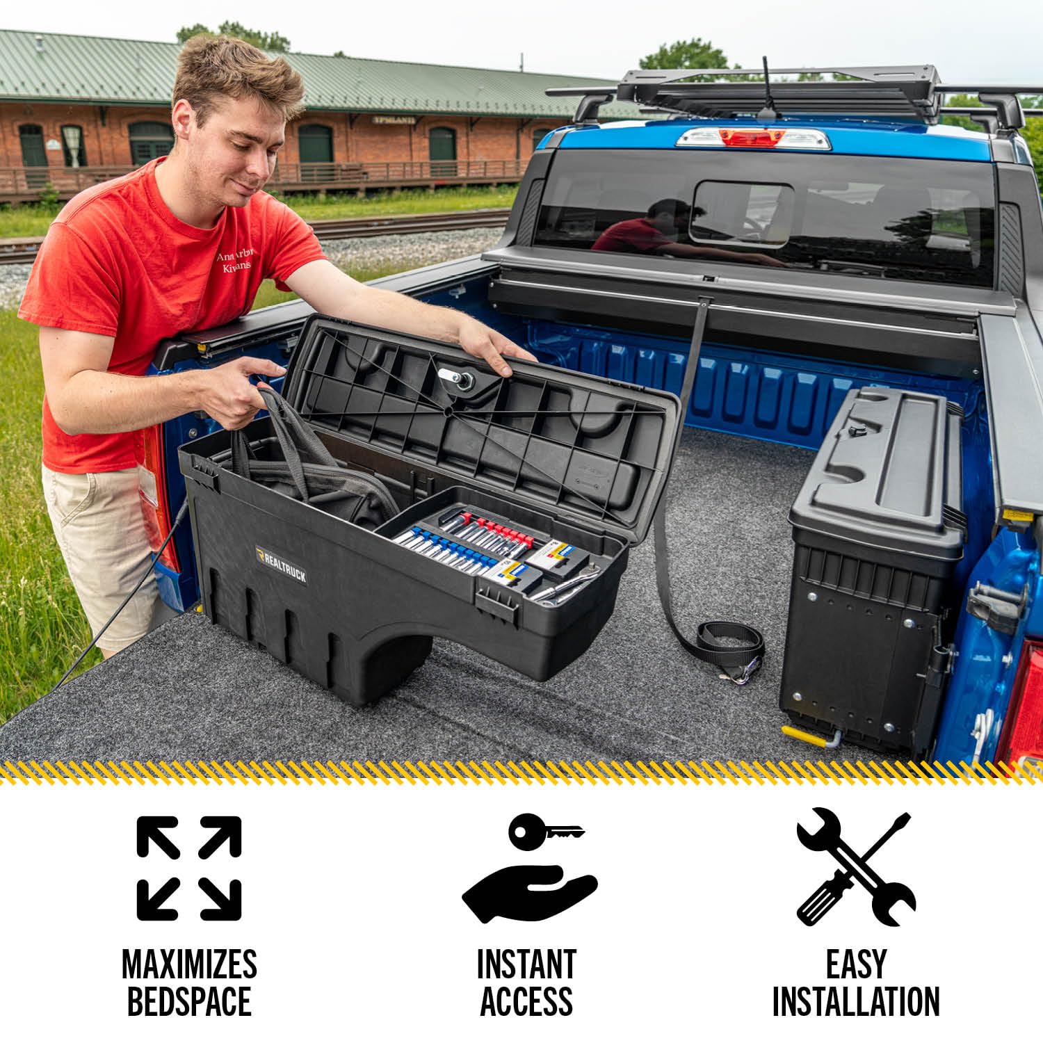UnderCover SwingCase Truck Bed Storage Box | SC101P | Fits 1999 - 2007 Chevy/GMC Silverado/Sierra 1500-3500 Passenger Side , Black
