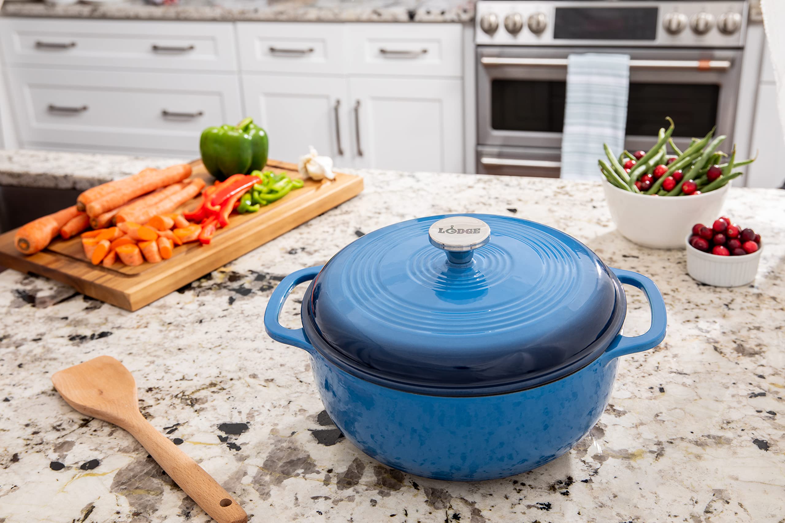Lodge EC6D33 Enameled Cast Iron Dutch Oven, 6-Quart, Blue