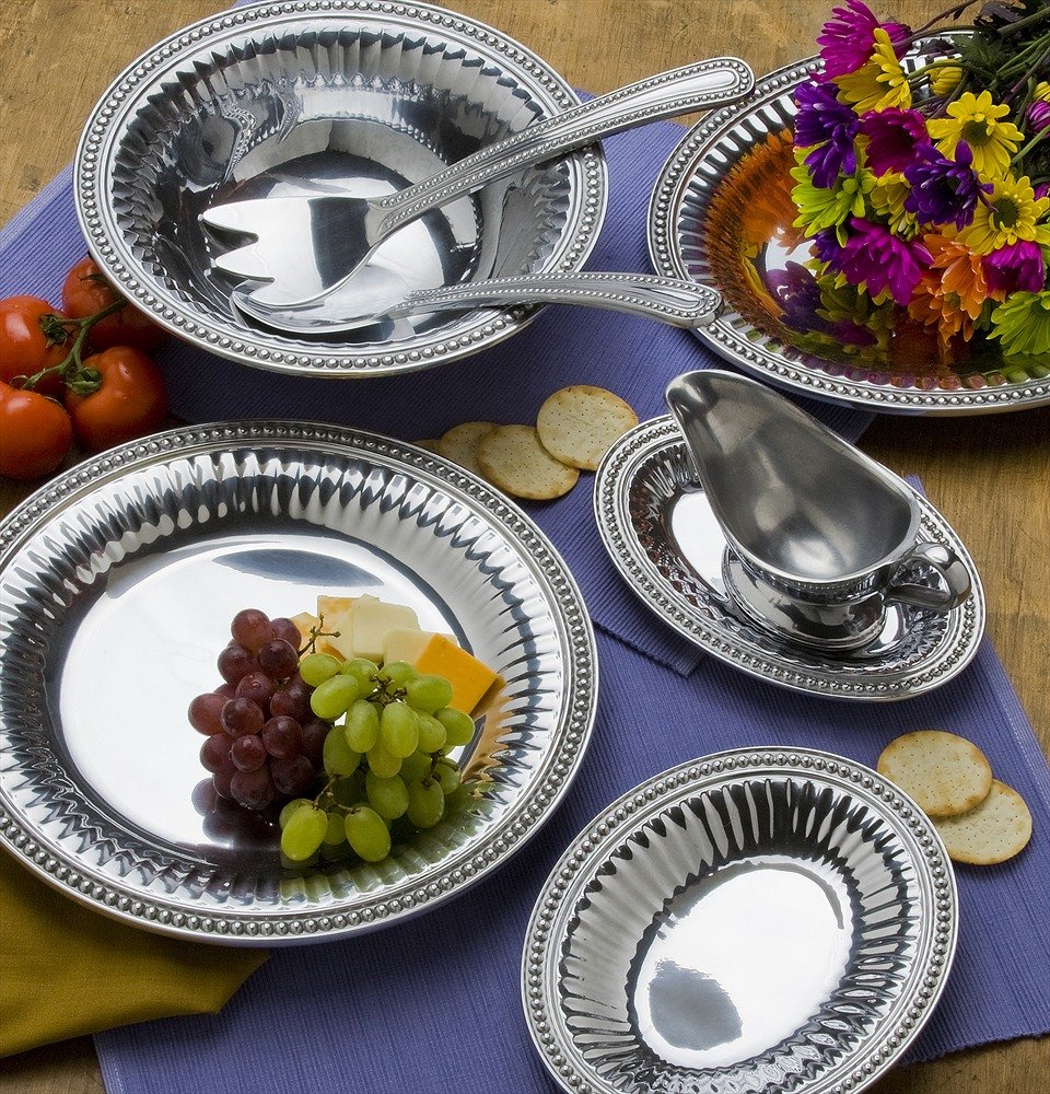 Wilton Armetale Flutes and Pearls Large Round Chip and Dip Server, 15.5-Inch