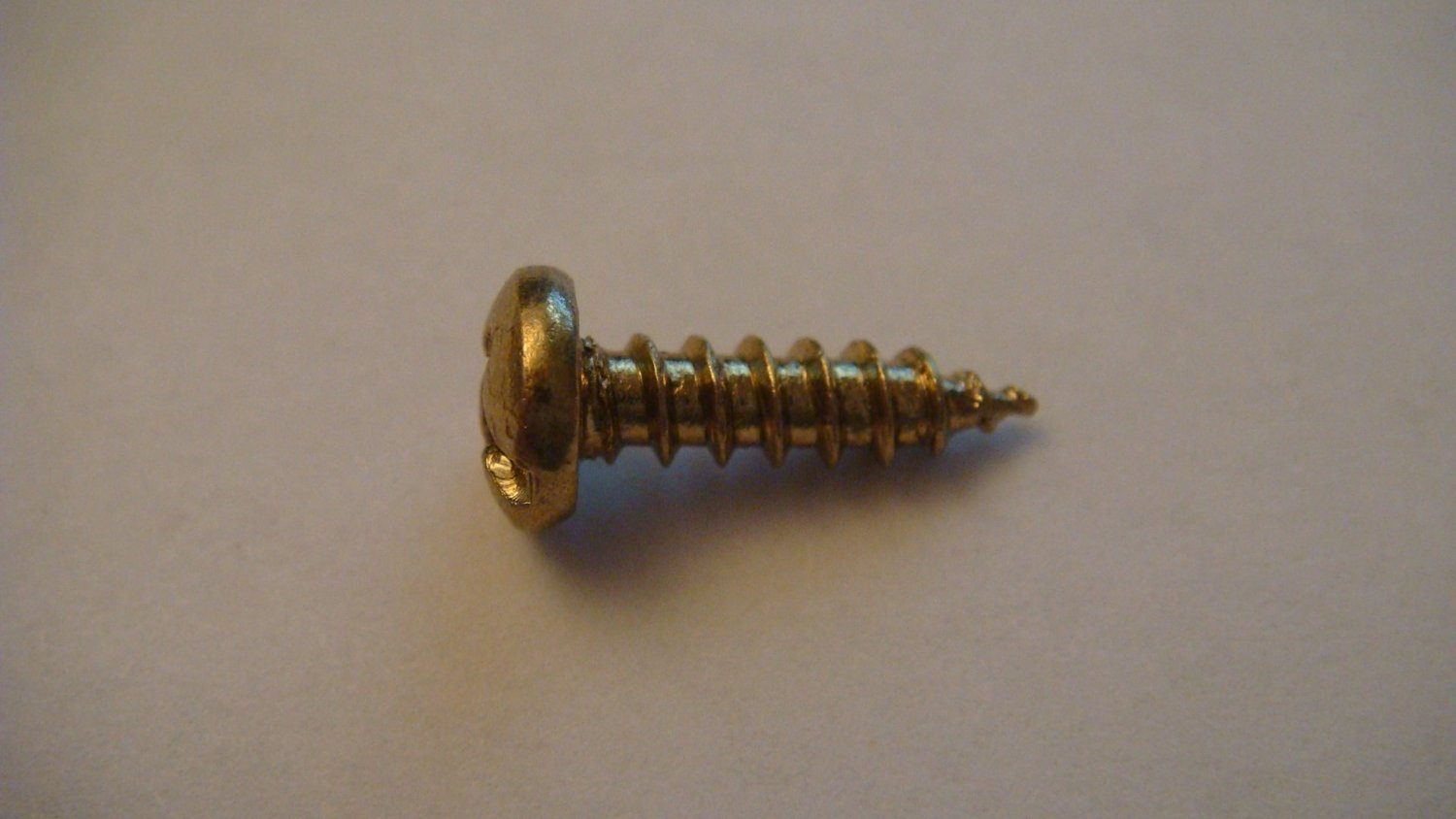 ART DISPLAY SYSTEMS 100 Saw Tooth Picture Hanger 1-7/8 with Screws