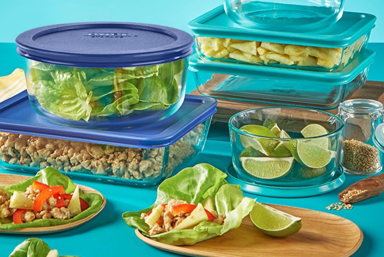 Pyrex Simply Store 6-Cup Rectangular Glass Food Storage Dish,Blue