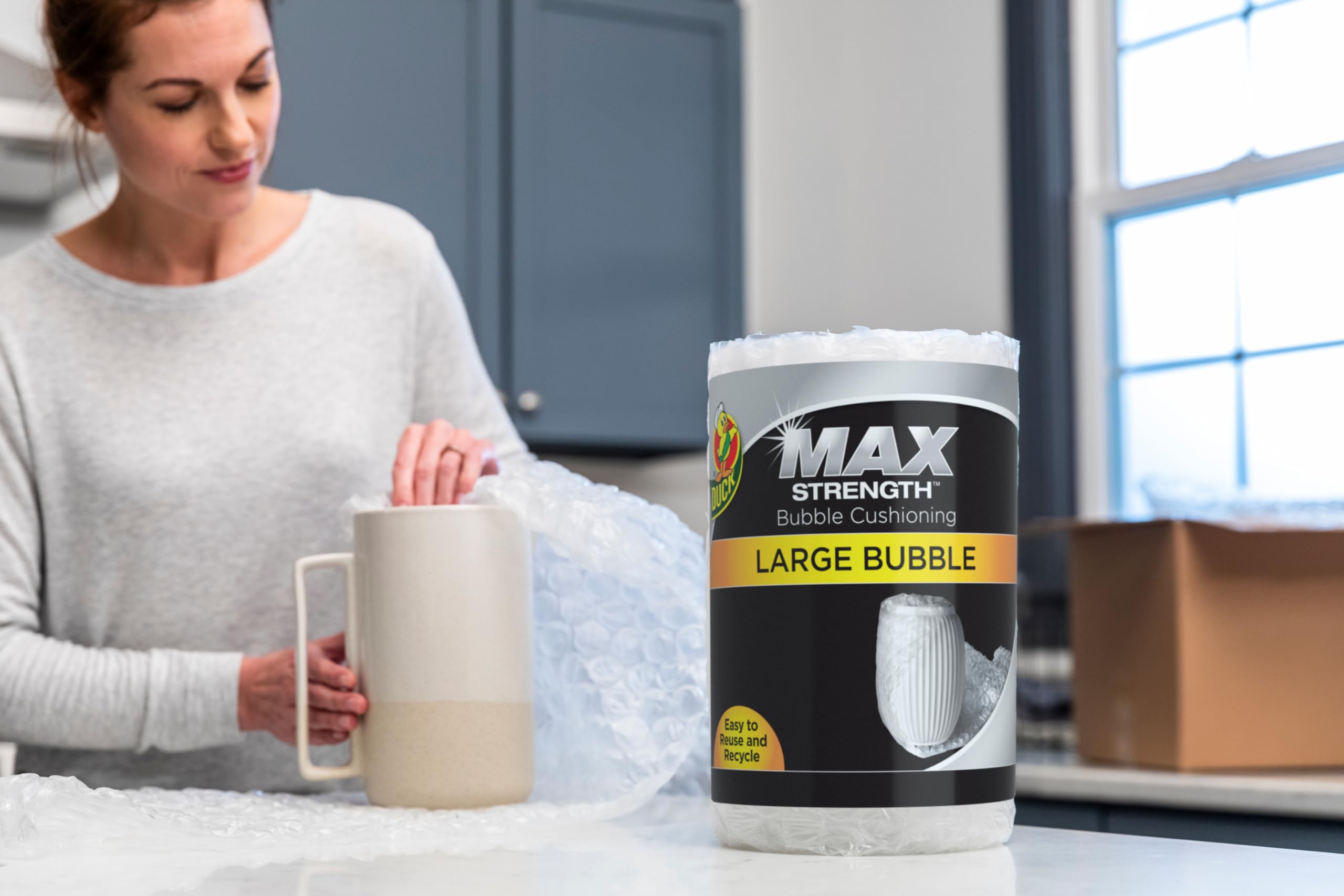Duck Brand Large Bubble Wrap Roll, 5/16" Large Bubble Cushioning, 12" x 15', Perforated Every 12" (1304499)
